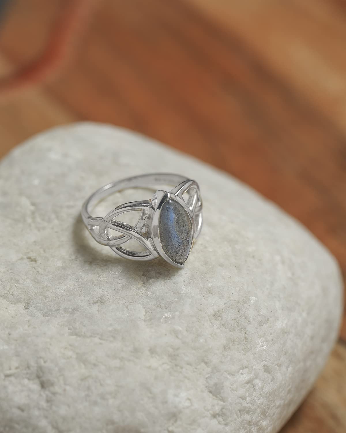 YoTreasure Marquise Shape Labradorite Birthstone Gemstone 925 Sterling Silver Victorian Style Triquetra Celtic Trinity Knot Ring