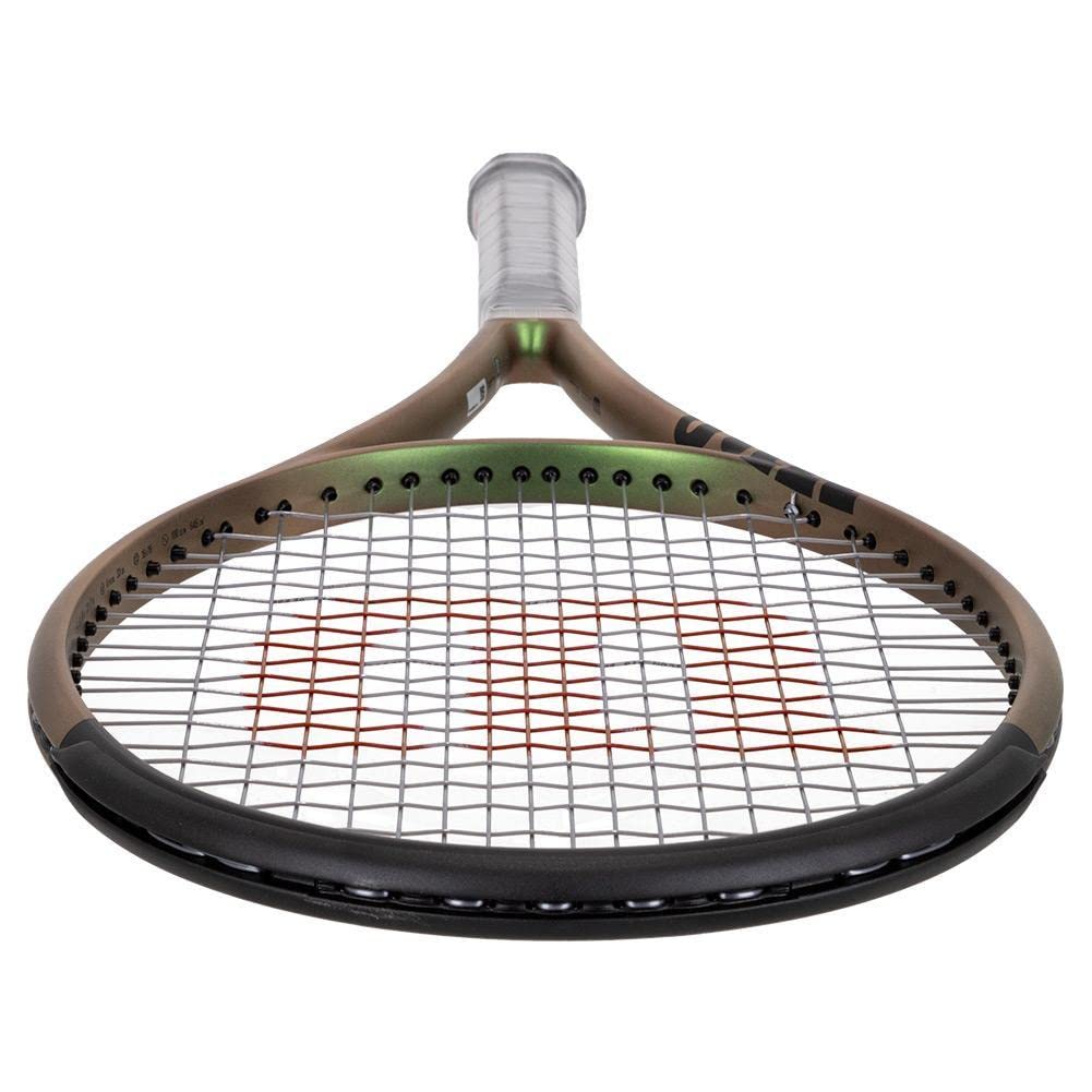 Wilson Blade 100L v8 Tennis Racquet (4_1/4)
