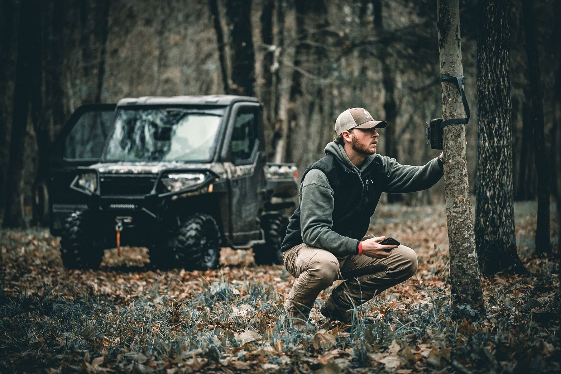 Spartan GoLive Next Generation Cellular Scouting Camera AT&T/Verizon/U.S. Cellular with 16G SD Card, Leading Hunting Trail Camera (Verizon GoLive GL-VLTEb)
