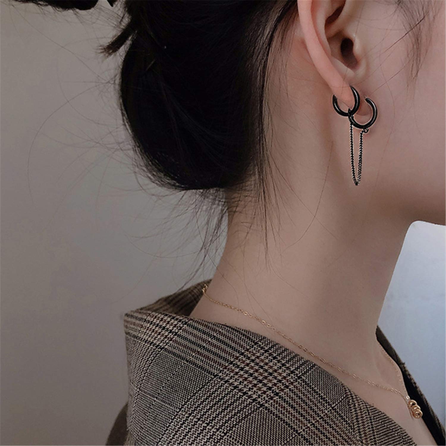 Unique Small Silver Chain Handcuff Hoop Earrings Double Piercing Dangle Drop Cartilage Earrings Chic Chain Huggie Hoop Earrings for Men Women Statement Jewelry Gifts (Black)