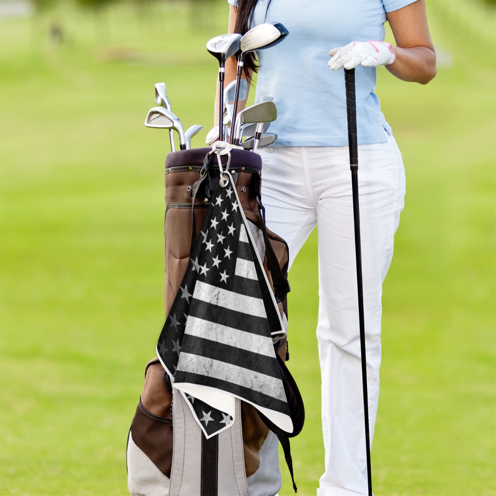 White Black American Flag Microfiber Golf Towel Breathable Quick-Drying Portable Golf Towel Machine Washable Lightweight Golf Towel for Yoga Workout Golf Sport Running 24x15in
