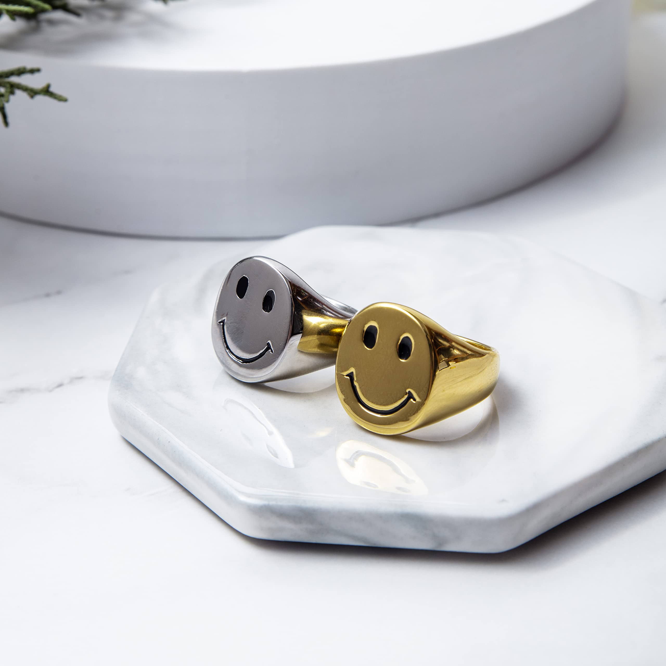 TREAVIVLY Unisex Gold Silver Stainless Steel Ring, Fashion Titanium Smiley Face Ring, Cute Stackable Signet Ring, Cool Aesthetic Ring, Chunky Stacking Ring, Trendy Emo Smile Face Ring For Men and Women