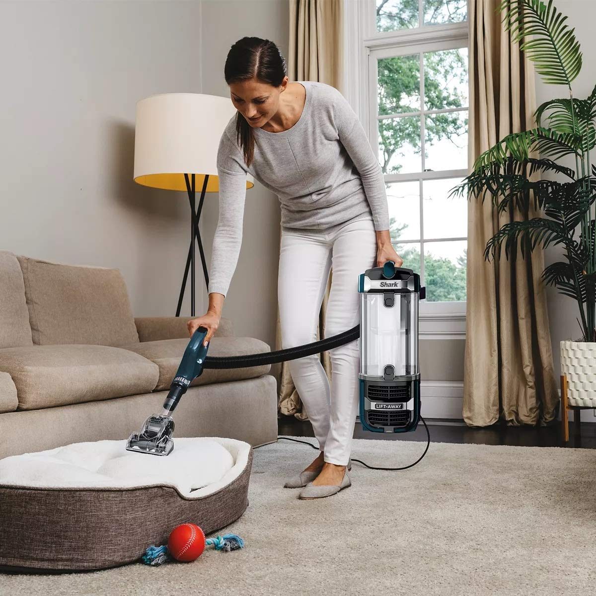 Shark Rotator Lift-Away with Self-Cleaning Brushroll Upright Vacuum, ZU572