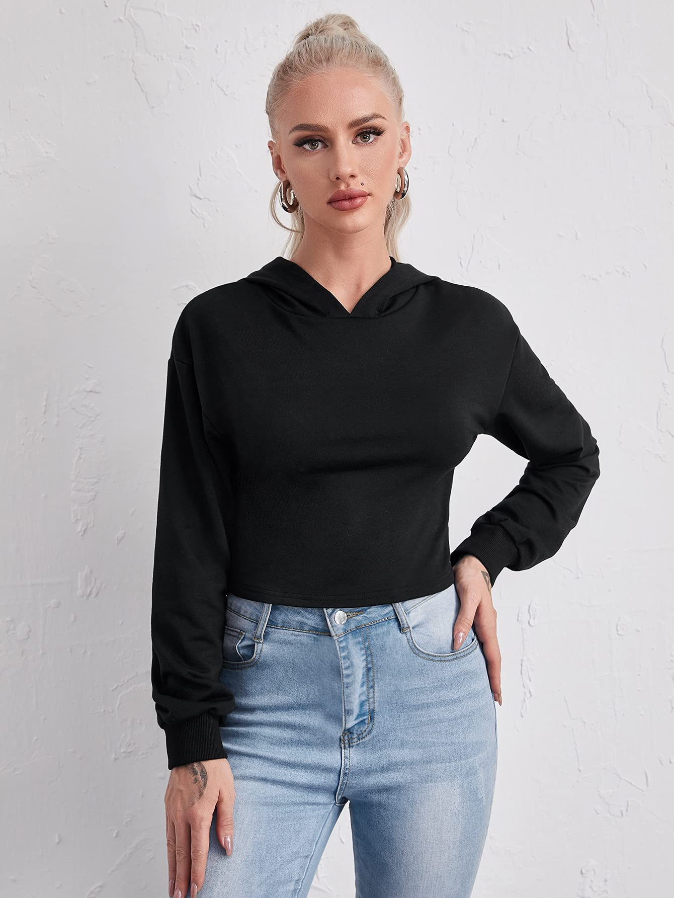 WDIRARA Women's Lace Up Back Crop Hoodie Long Sleeve Sweatshirt Tops Shirt Black M