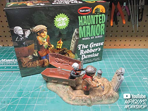 Polar Lights Disney Haunted Mansion: The Grave Robber's Demise/Grave Robbers Reward 1:12 Scale Diorama Model Kit with Moveable Parts