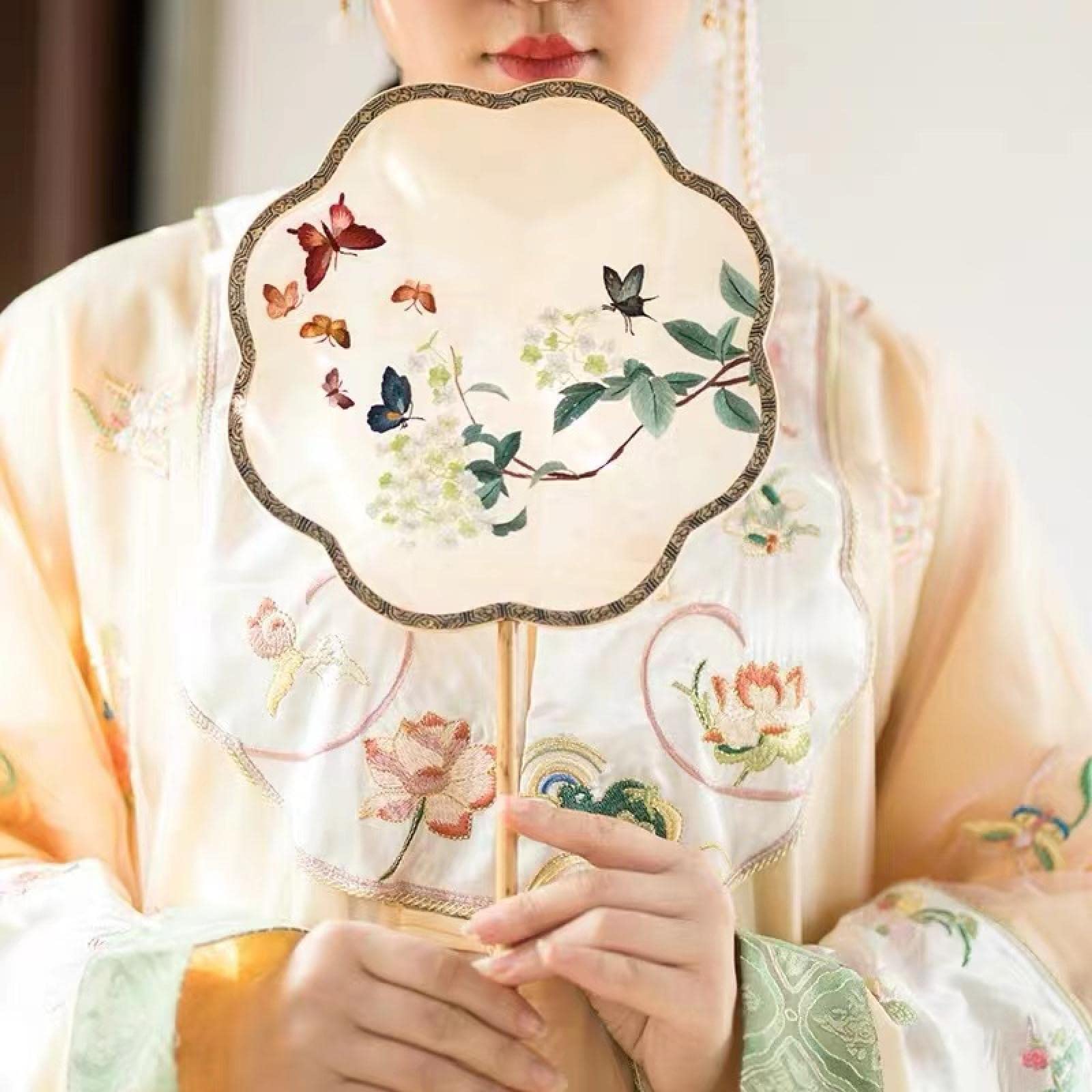 Wingfree 3 PCS Chinese Style Suzhou Embroidery Double-Sided Fan, National Flag Folding Fan, Vintage Handheld Fan for Party (Colour Pattern Random) C