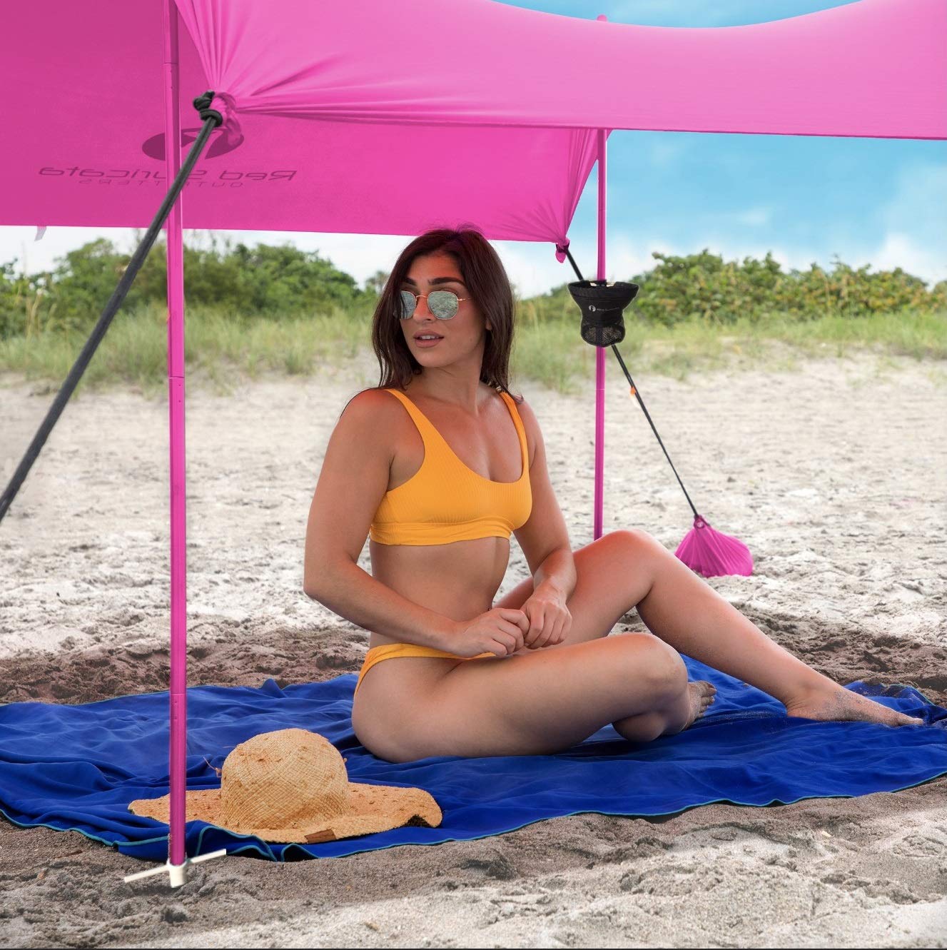 Red Suricata Cup Holder for Drinks – Accessory for Sun Shade Canopy Tent – Attaches to Tent Pole – Holds one Beverage (Cup, Bottle or Can)