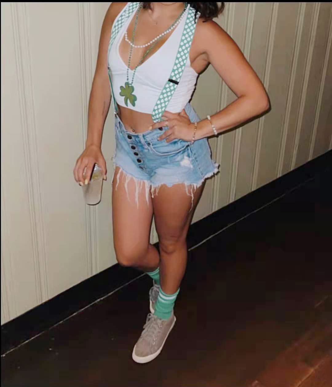Vnrglix St Patricks Day Suspenders for Men Women Saint Patrick's Day Accessories Irish Suspenders with White Shamrocks Clovers
