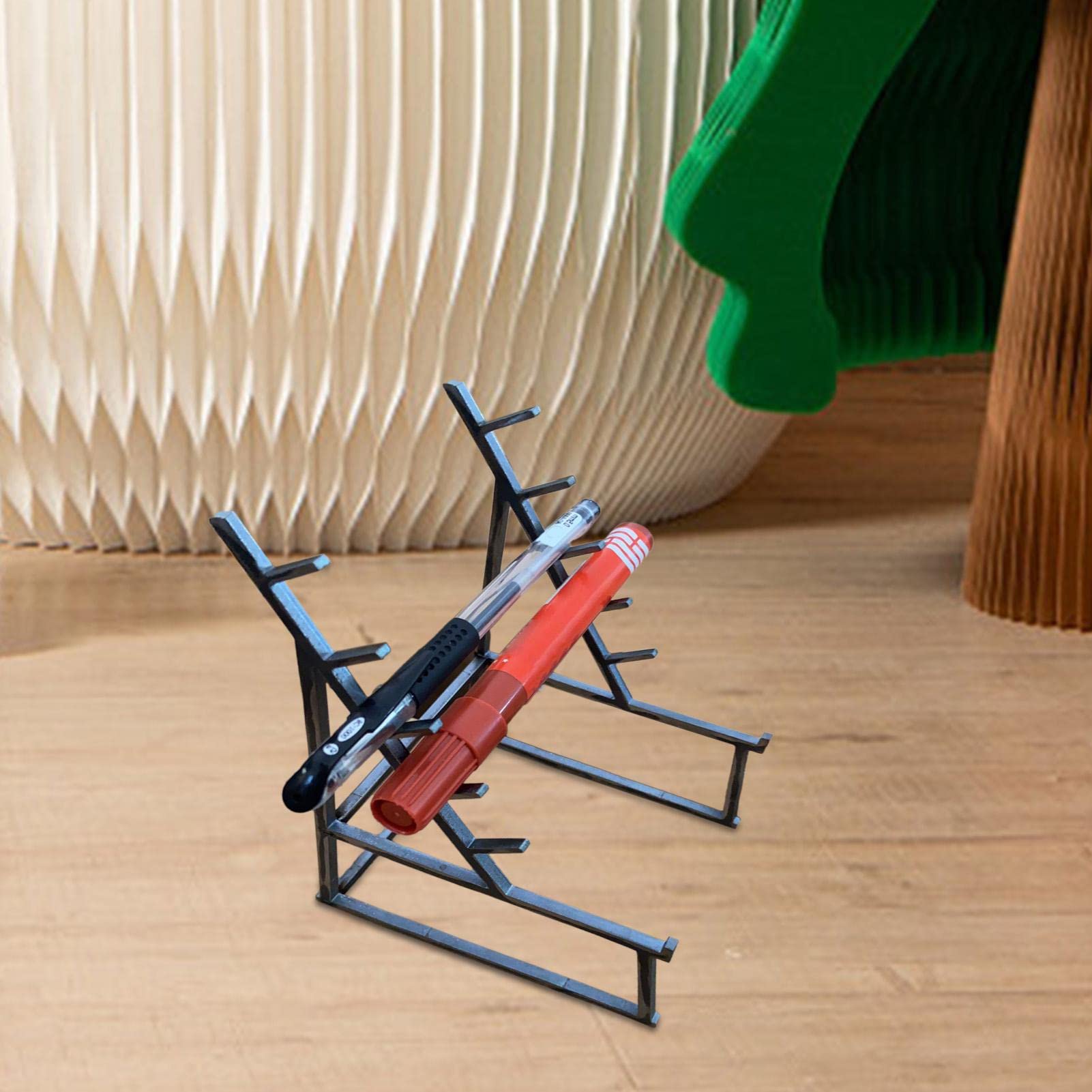 PixCy Squat Rack Pen Holder, Unique Mini Squat Rack Pen Organizer, Funny Barbell Rack Pen Holder, Gym Theme Desk Pen Organizer for Kids