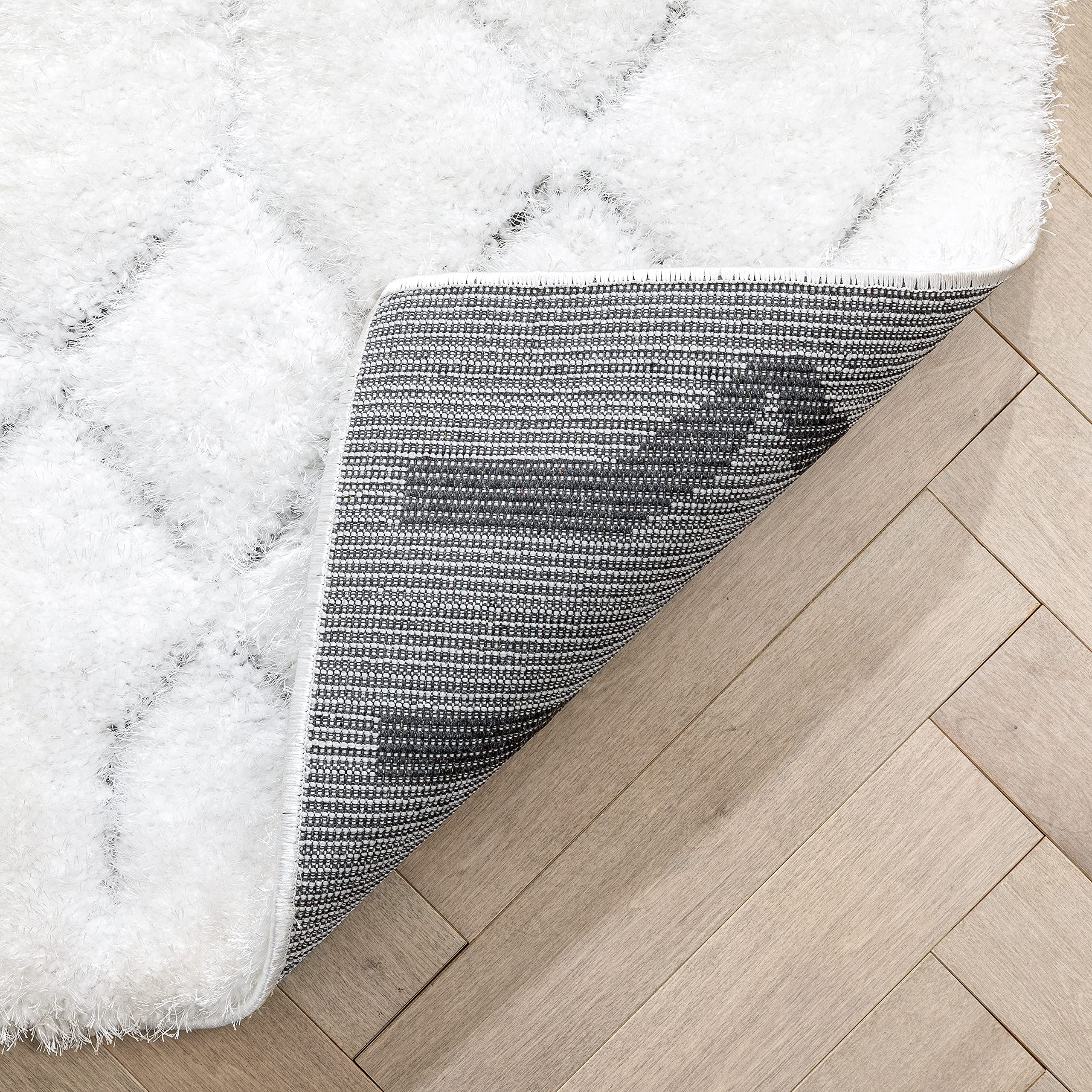 Well Woven Waina Beige Thick & Soft Geometric Shag Area Rug 5x7 (5' x 7'3")