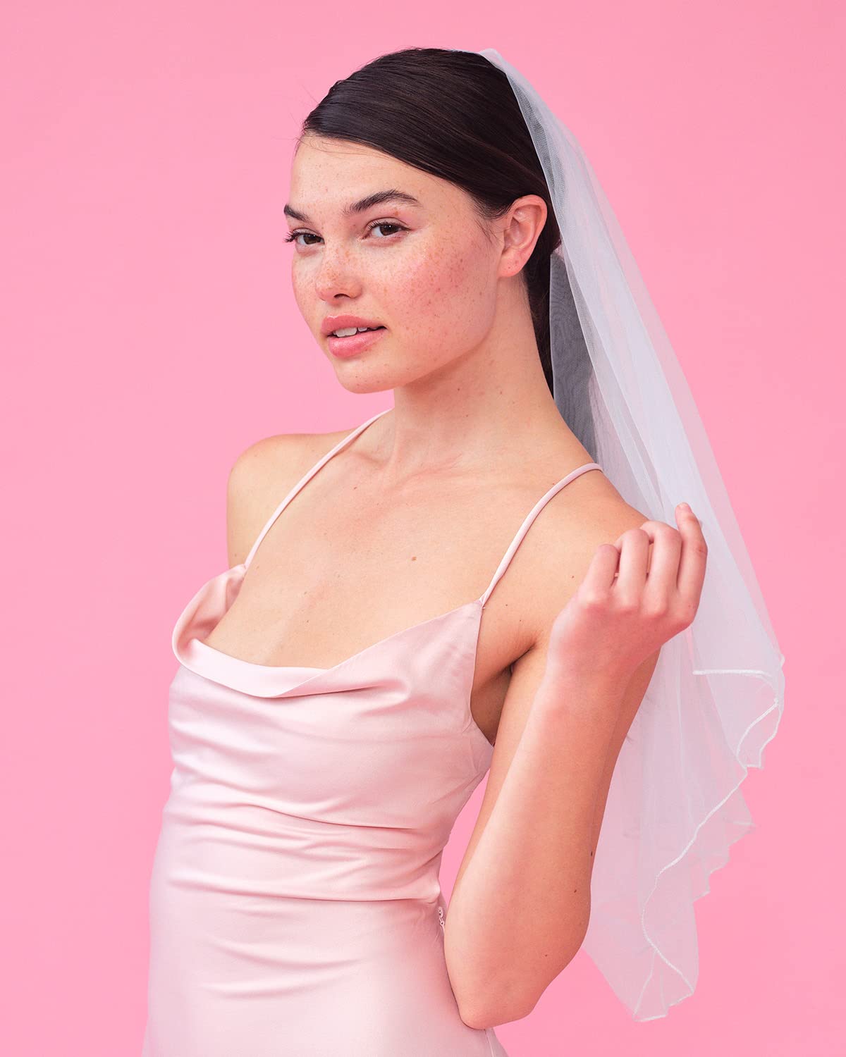 xo, Fetti Bachelorette Party Bridal Veil, Surged Edge | Headband Decorations, Bride To Be Gift, Bridal Shower, Wedding