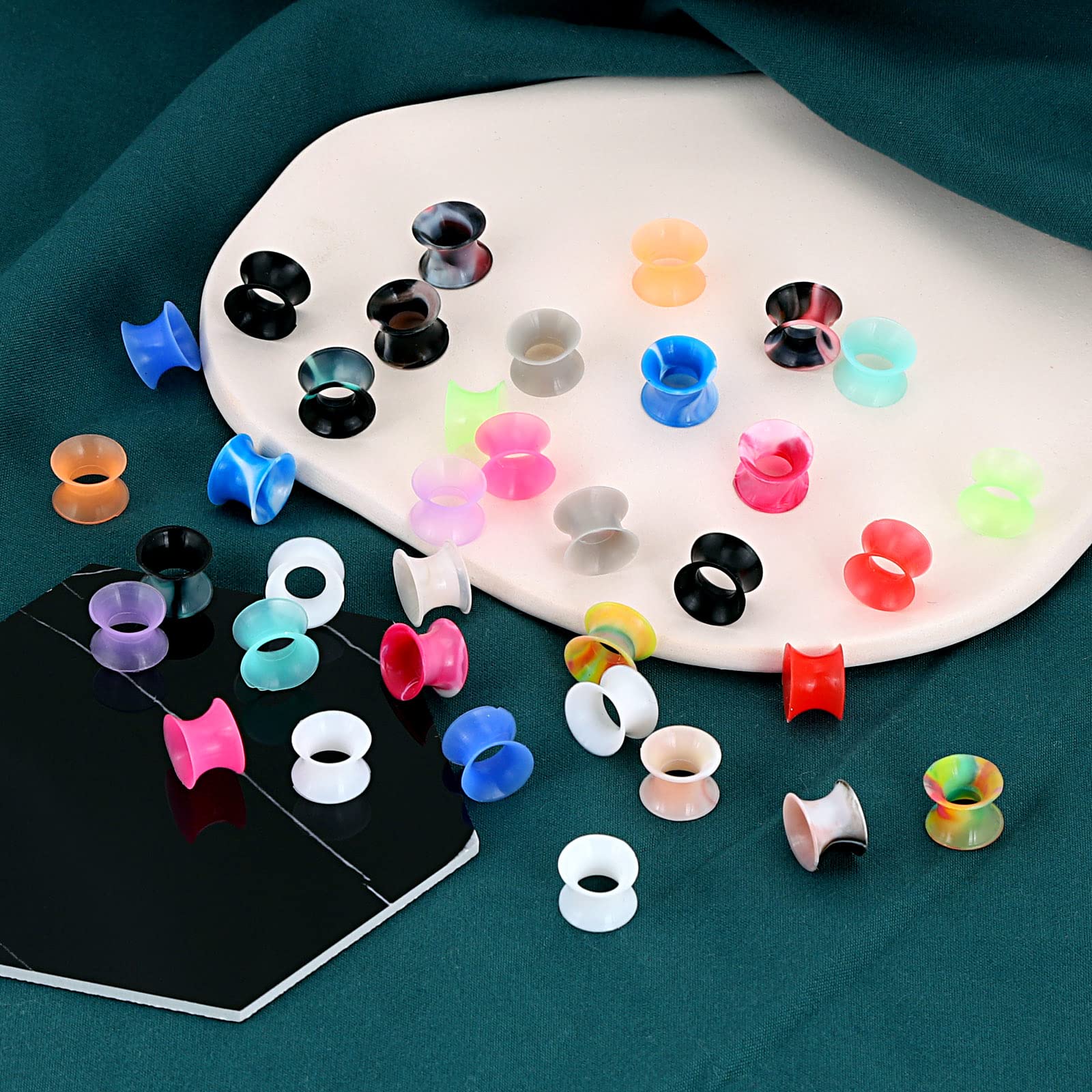 Oyaface 36 Pcs Soft Silicone Ear Gauges Kit Flesh Flexible Earring Tunnels Plugs Flared Earlets Stretchers Expander Piercing Jewelry, 0G(8mm)