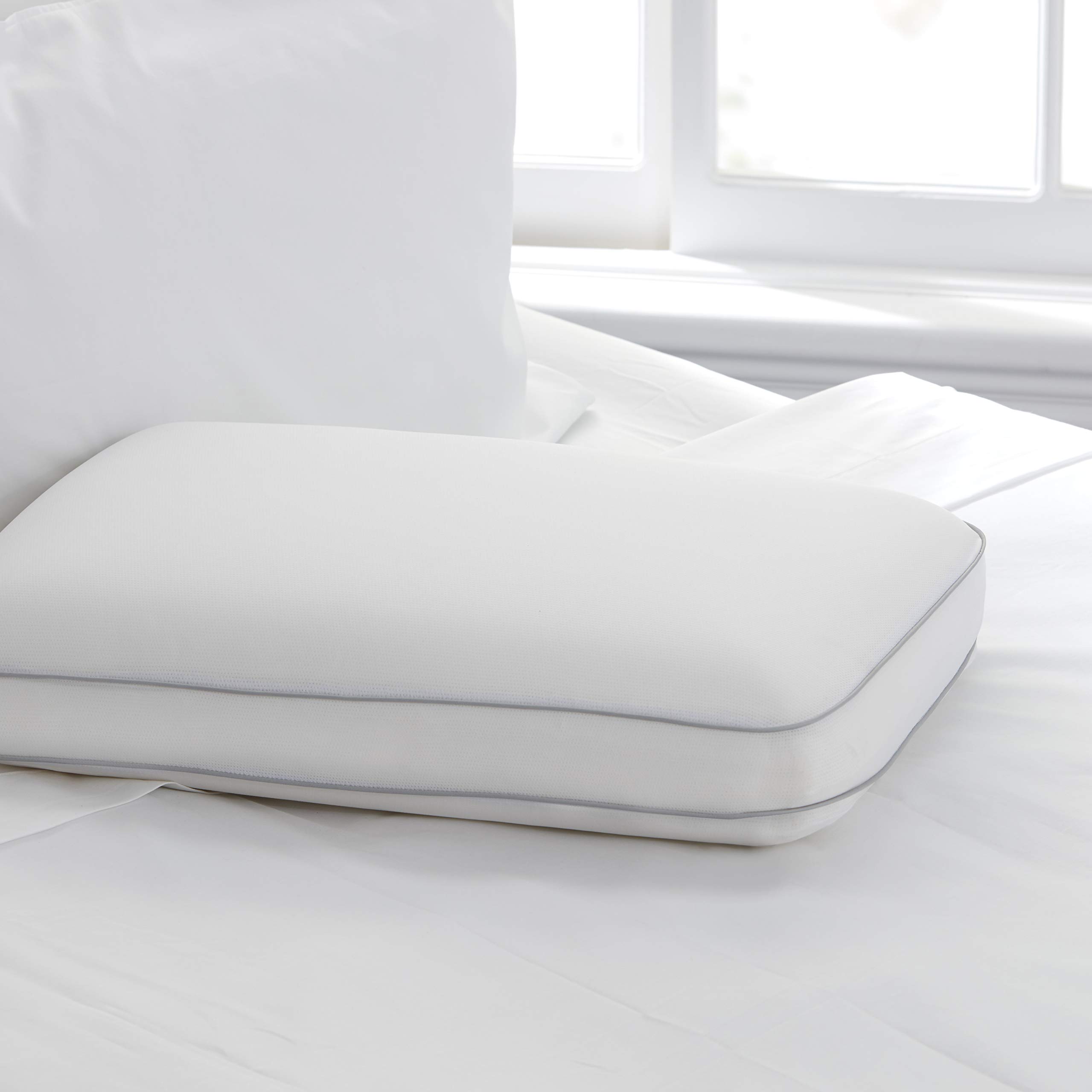 Sealy Essentials Cool & Comfort Reversible Cooling Pillow, Memory Foam, Standard/Queen, White, Queen Size (Pack of 1)