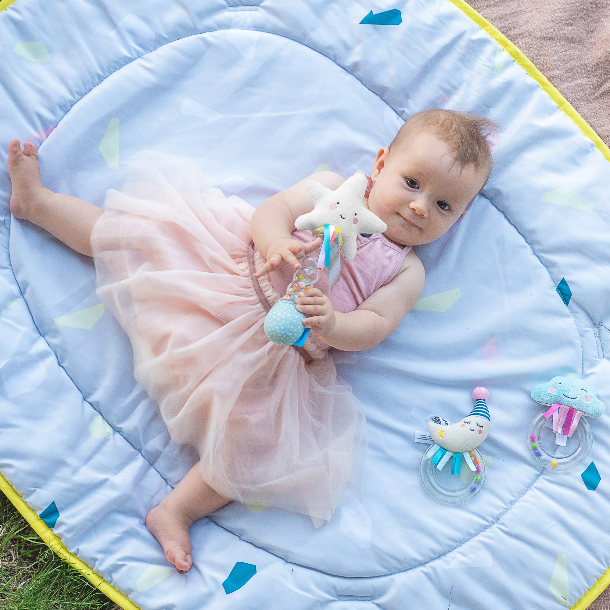 Taf Toys Star Rainstick Rattle, Musical Shake & Rattle Rainmaker Toy, Musical Instrument for Babies and Toddlers for Sensory and Motor Skills Development