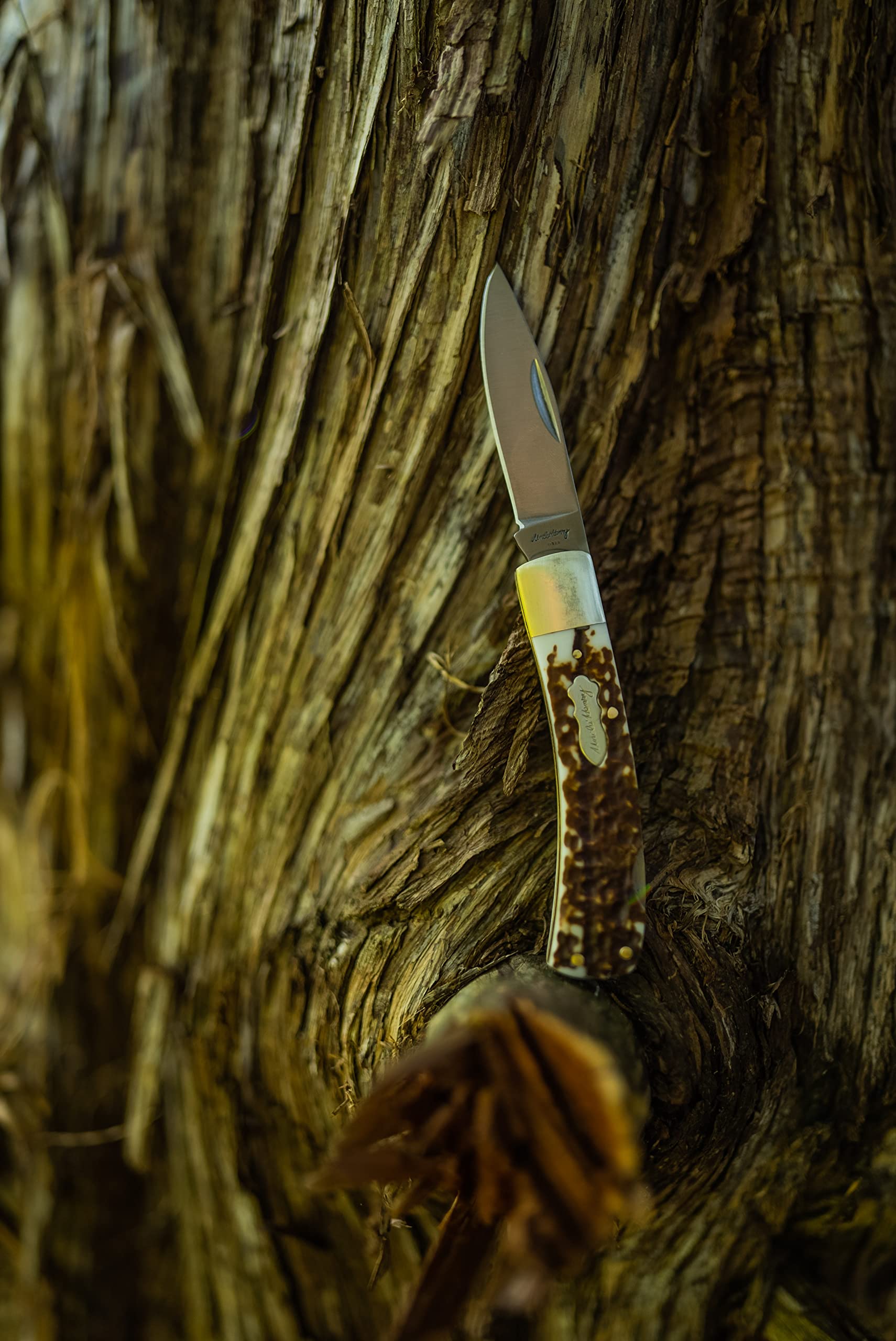 Uncle Henry Next Gen Staglon 5UH Bruin 6.5in Folding Knife with 2.8in Stainless Steel Drop-Point Blade and Staglon Handle for Hunting, Camping and EDC