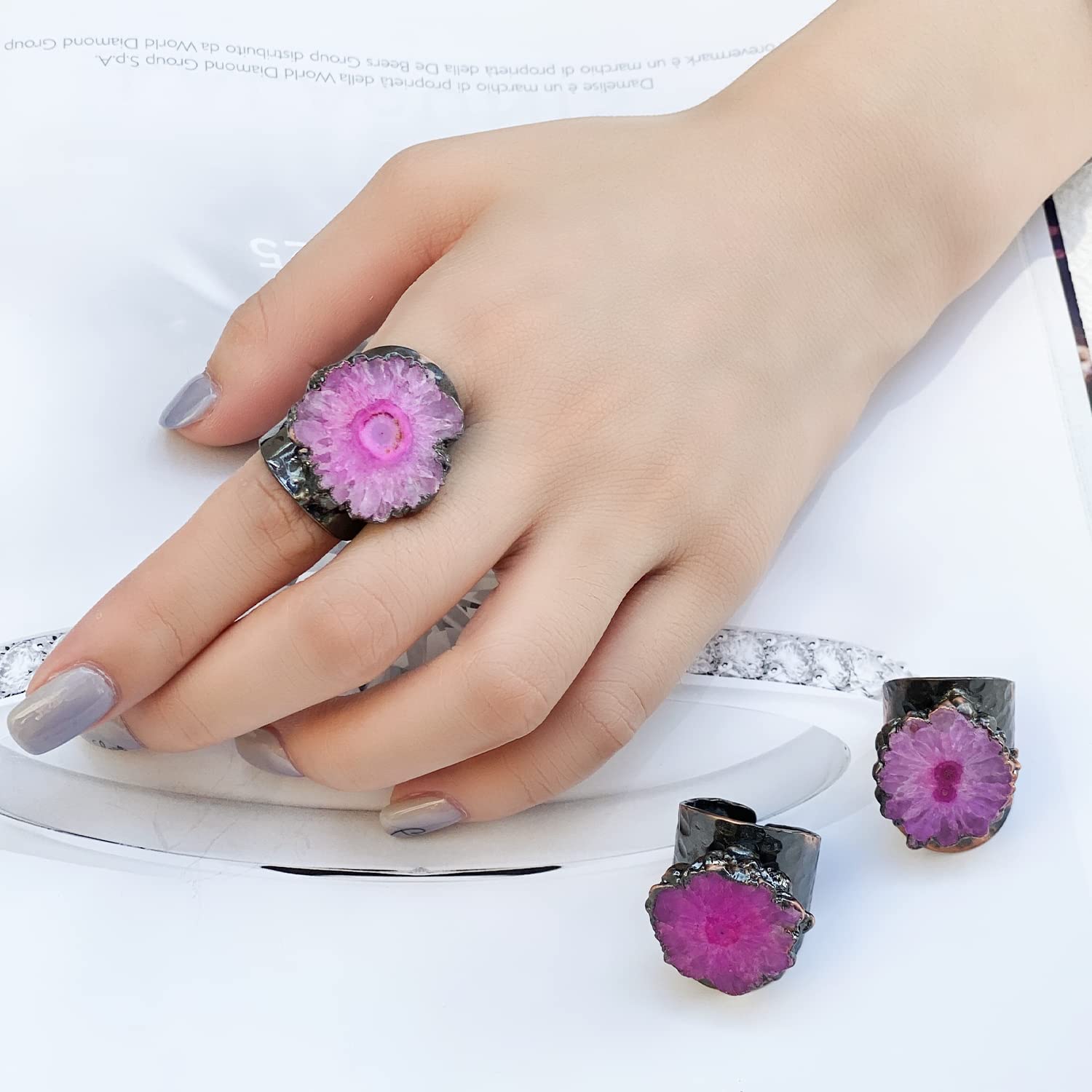 VIENNOIS Natural Purple Agate Slices Ring Vintage Quartz Crystal Stone Adjustable Open Wide Gemstone Ring Handmade Jewelry (Purple)