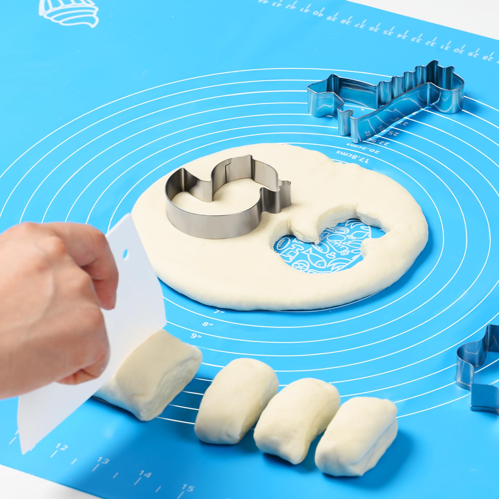PARACITY Silicone Baking Mat, Pastry Mat with Measurements and Dough Scraper, Non-slip Non Stick Dough Mat, 25*18Inch Baking Supplies/Counter Mat for Kitchen, Fondant/ Pie Crust Mat for Making Pastry