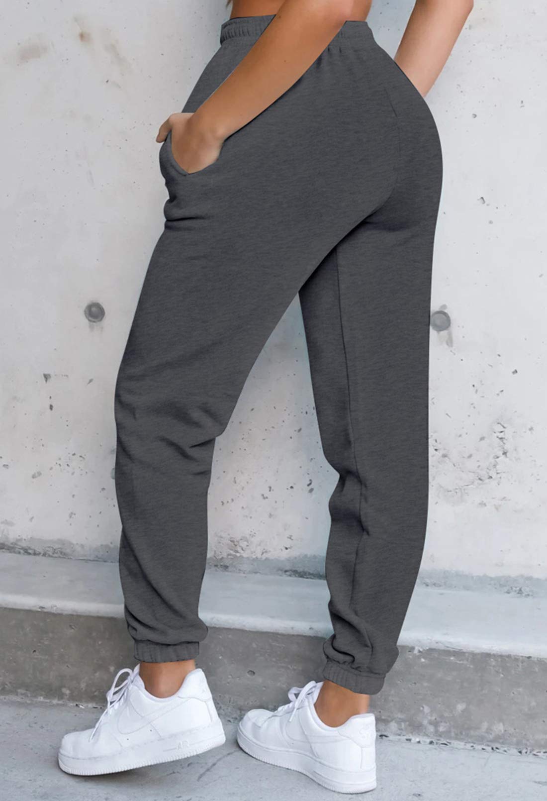 Selowin Women's 2 Piece Tracksuit Workout Outfits Stretch Bra Top Pocket Sweatpants Jogger Sets Dark Grey L