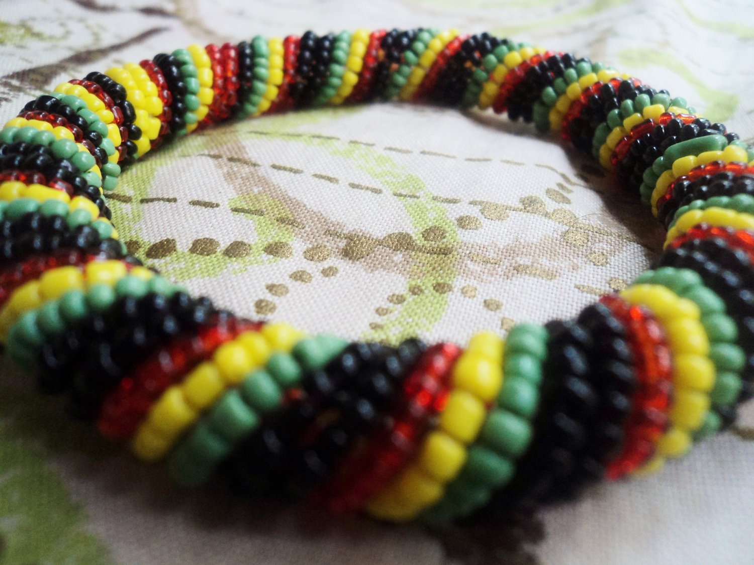Rasta Colored Beaded Bracelet by Doorstoafrica