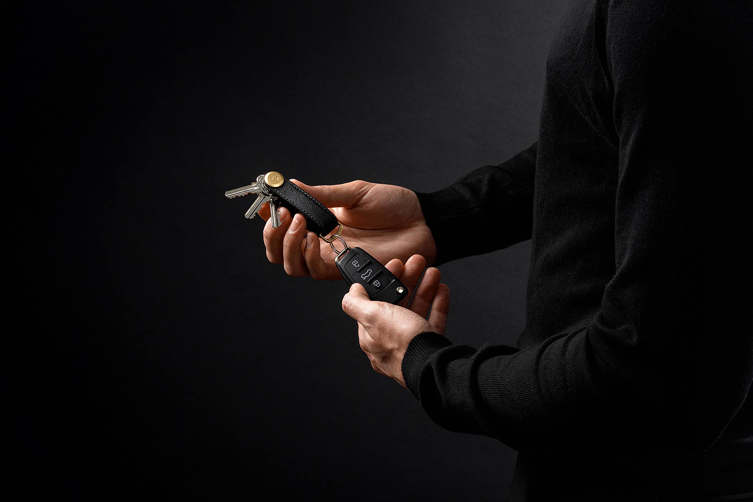 Orbitkey Saffiano Leather Key Organizer, Licorice Black | Holds up to 7 Keys