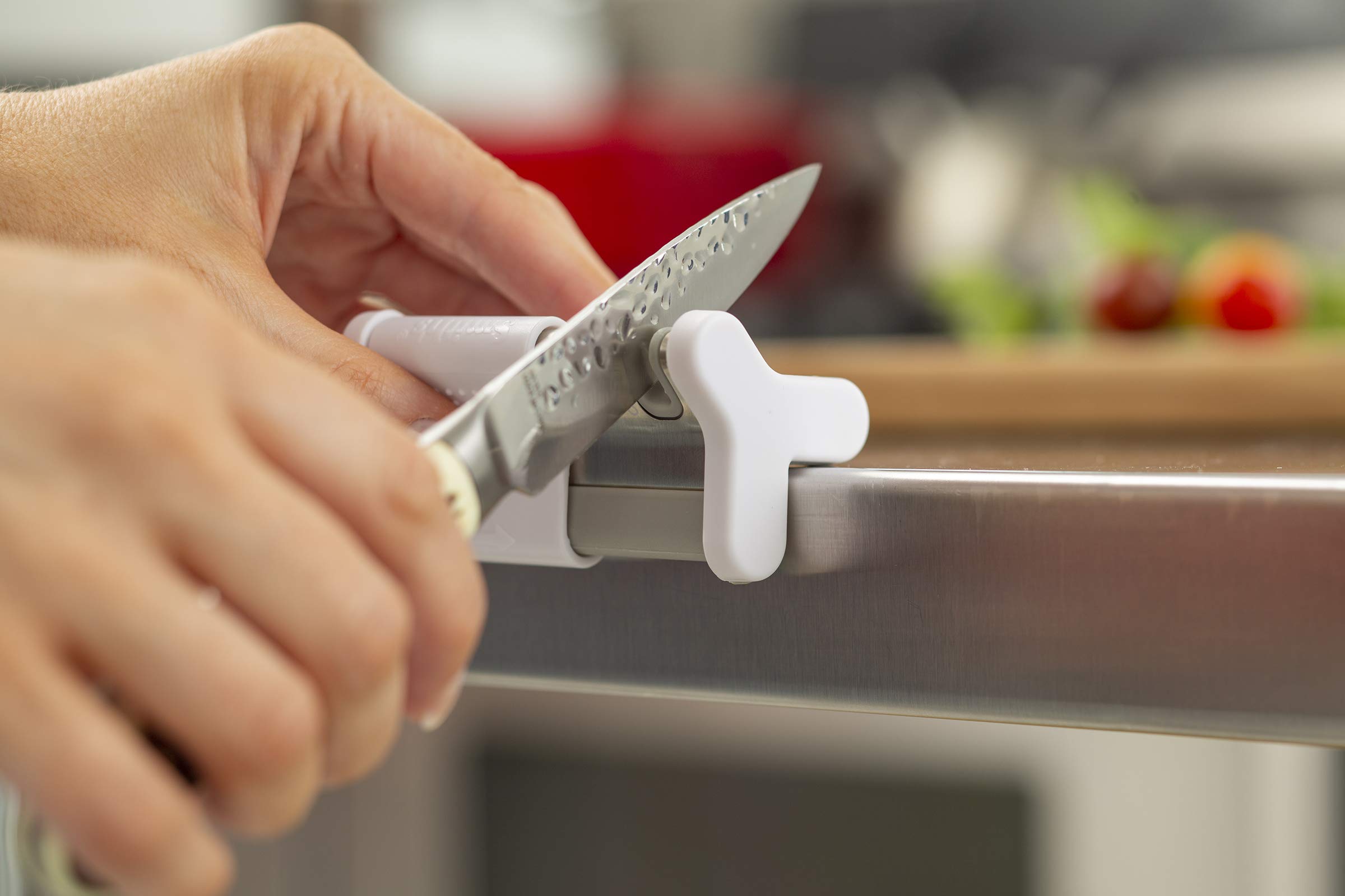 Smith’ 51124 Slide Sharp Edge Grip 4-Slot Sharpener - White - Compact - Non-Slip Base - Patented V Grip - Straight Edge & Serrated Blades - Asian Knife Sharpener