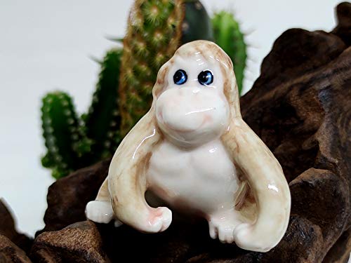 SSJSHOP Gorilla Dollhouse Miniature Figurines Hand Painted Ceramic Animals Collectible Gift Home Garden Decor,