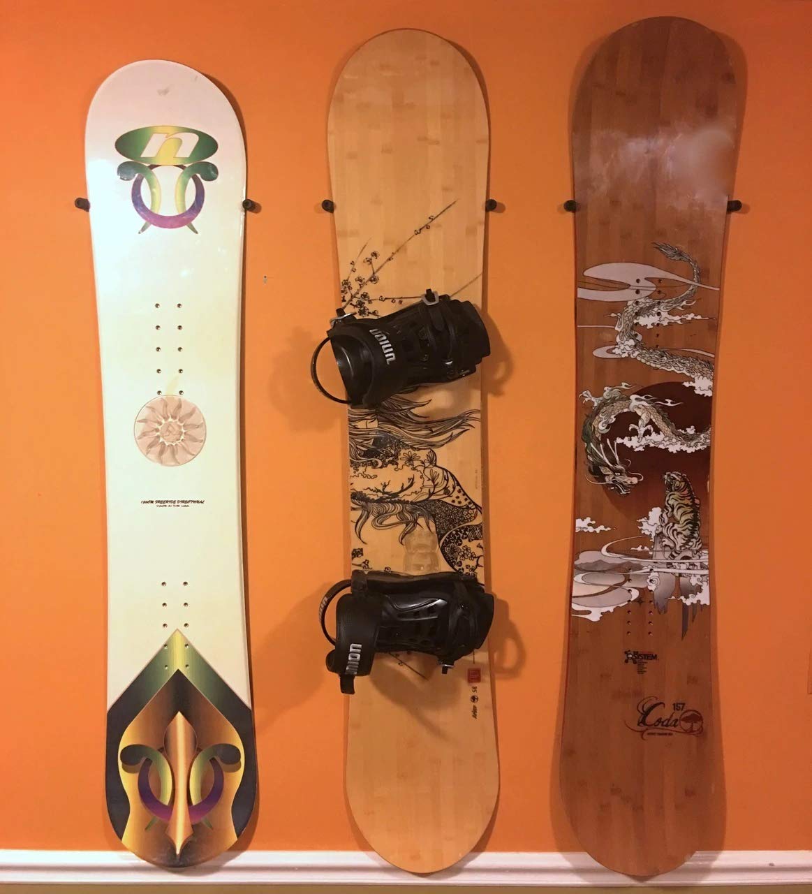 StoreYourBoard Cinch Minimalist Snowboard Wall Mount, Indoor Display Storage Rack (Cinch, 2 Pack)