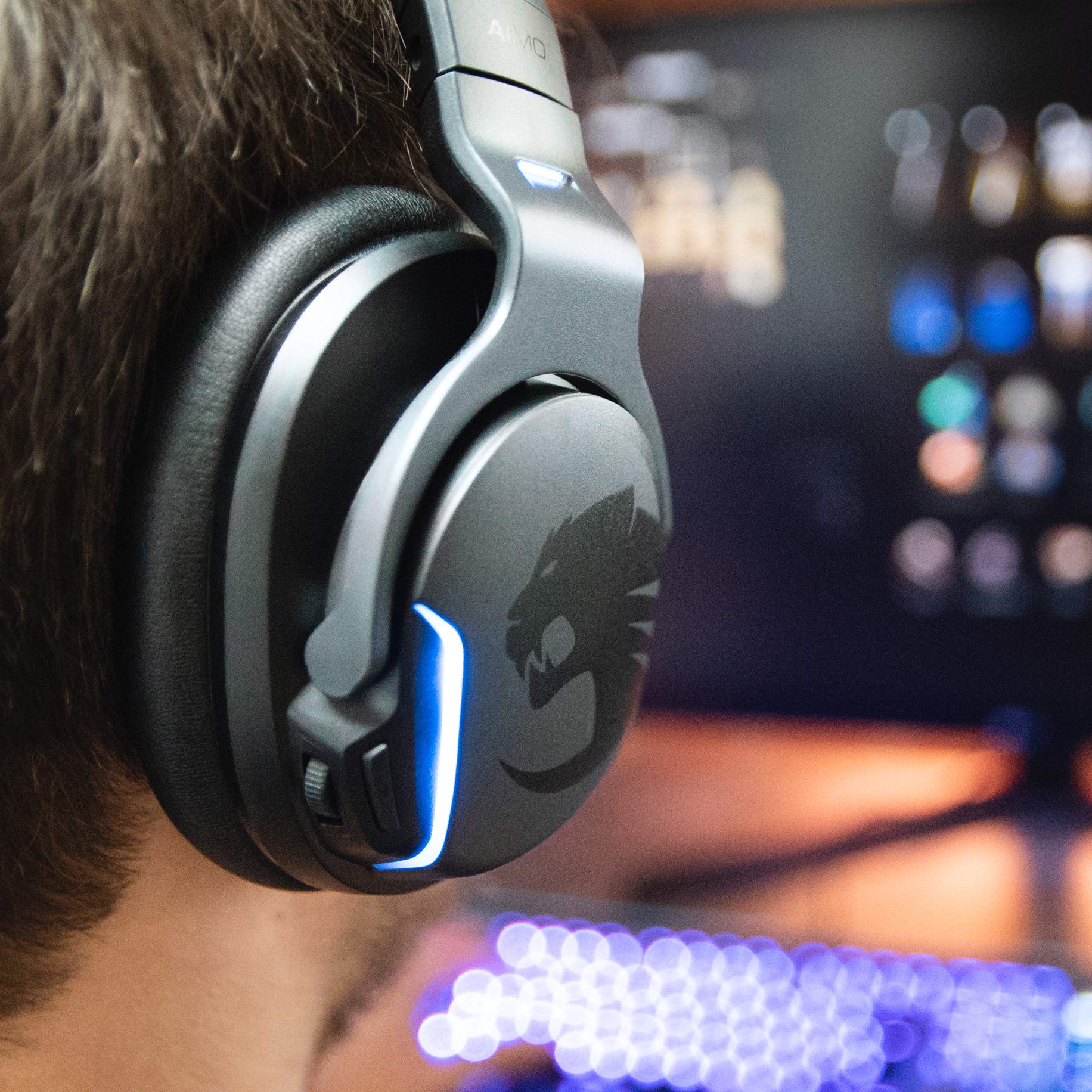 ROCCAT Khan Aimo - 7.1 Surround Gaming Headset, Hi-Res Sound, USB, Aimo LED Illumination, Mutable Real-Voice Microphone, Black