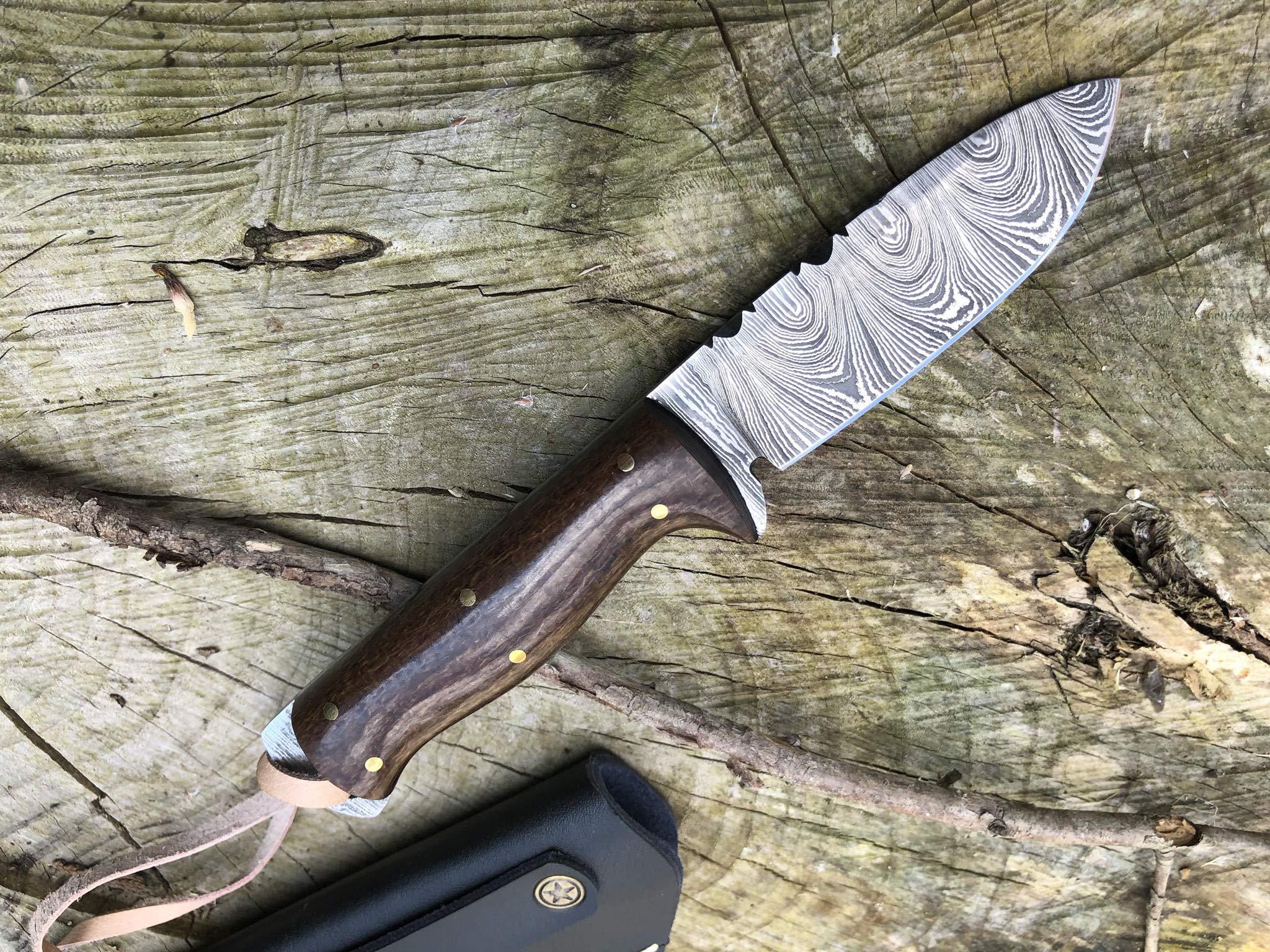 Perkin Damascus Steel Hunting Knife With Sheath Skinner Knife - SK1300