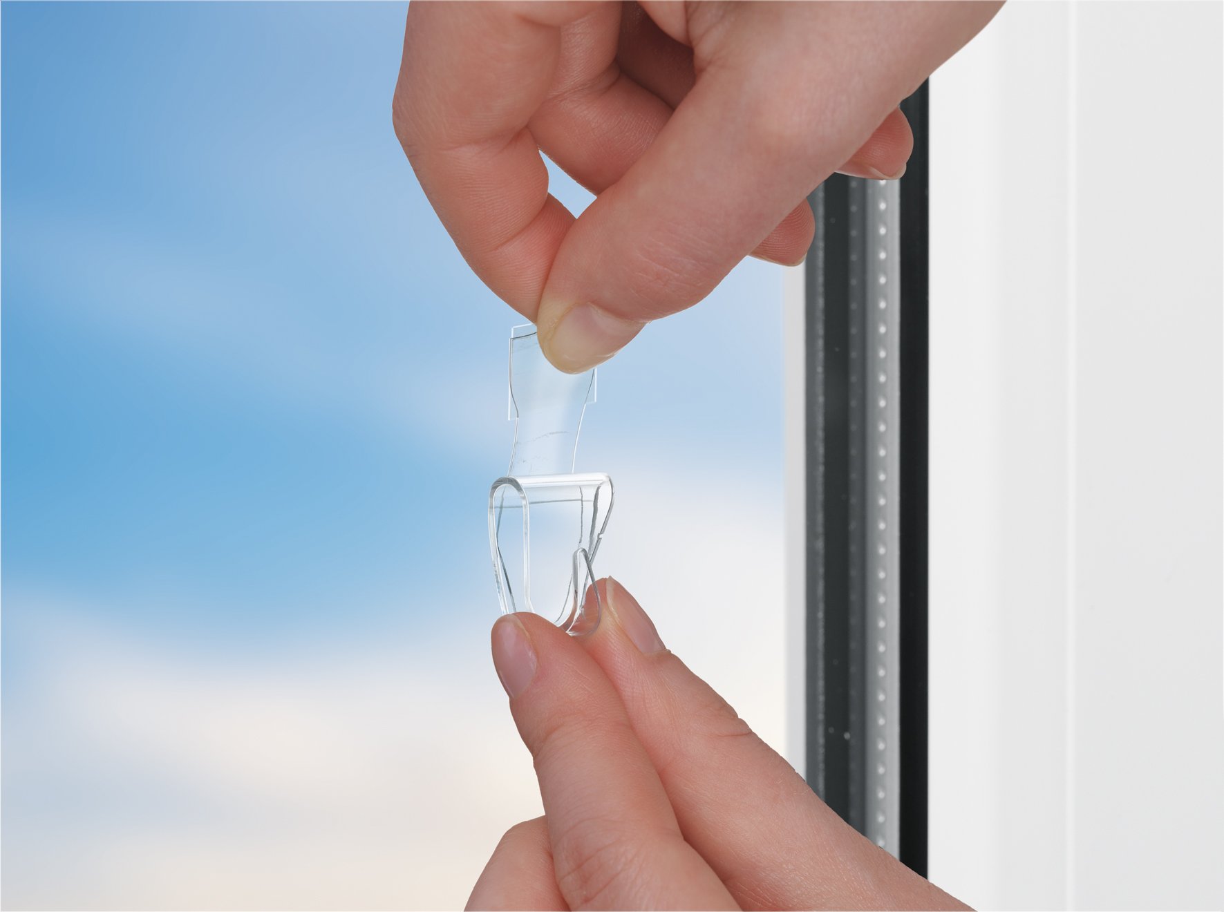 tesa Adhesive Hooks for Glass - Invisible Hanging Hooks for Mirrors & Transparent Surfaces - Holds up to 0.2 kg per Hook - Pack of 5 incl. 8 Adhesive Strips