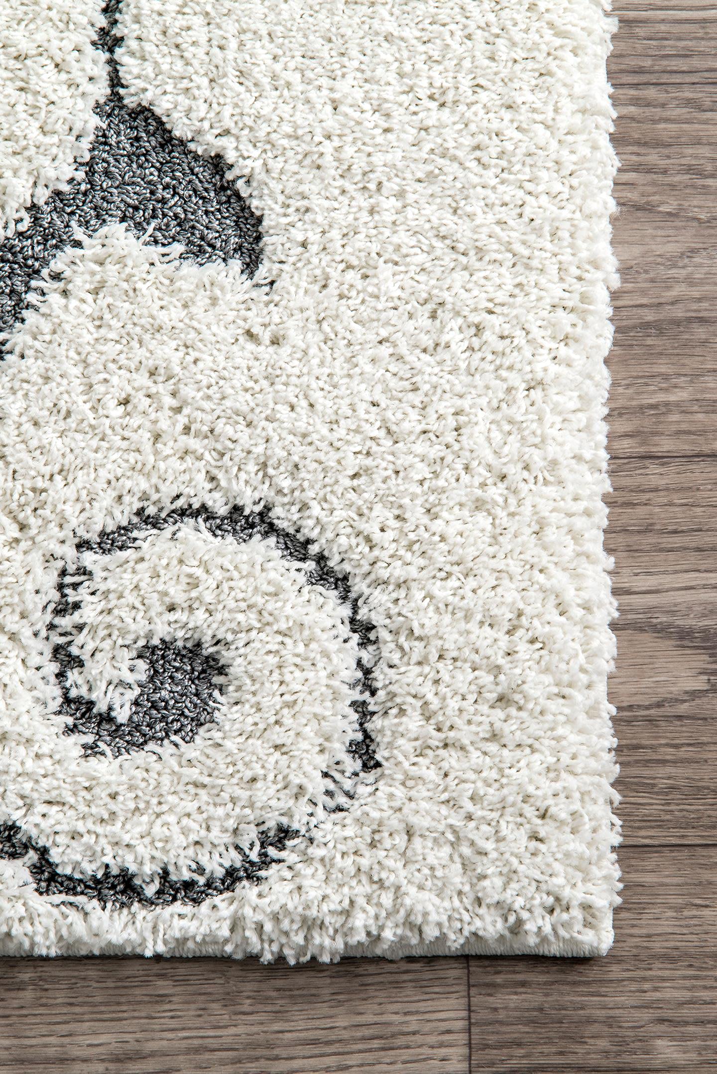 nuLOOM Maisha Contemporary Shag Area Rug, 4x6, Beige