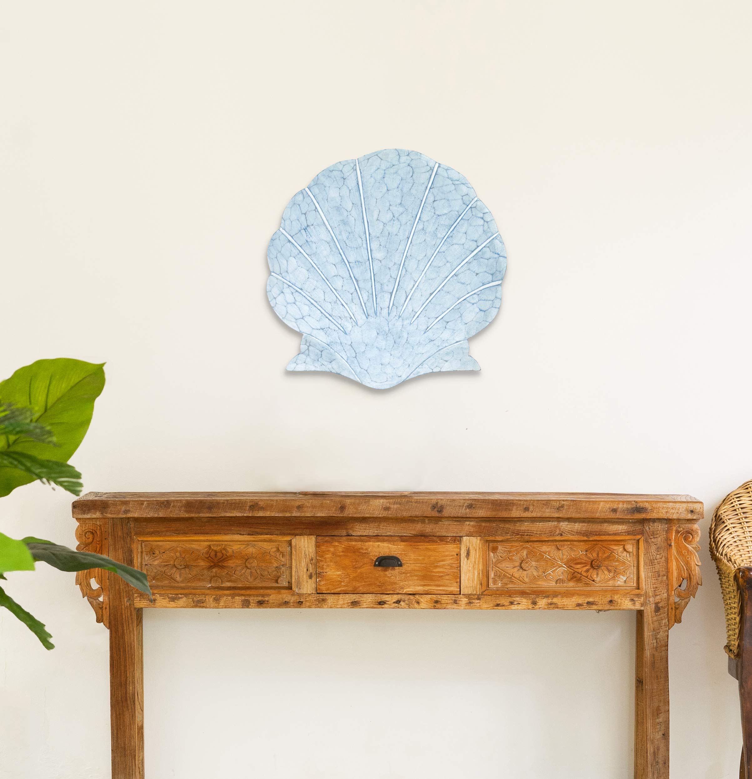T.I. Design Hand-Carved Coastal Aqua Scallop Shell Beach Wall Decor