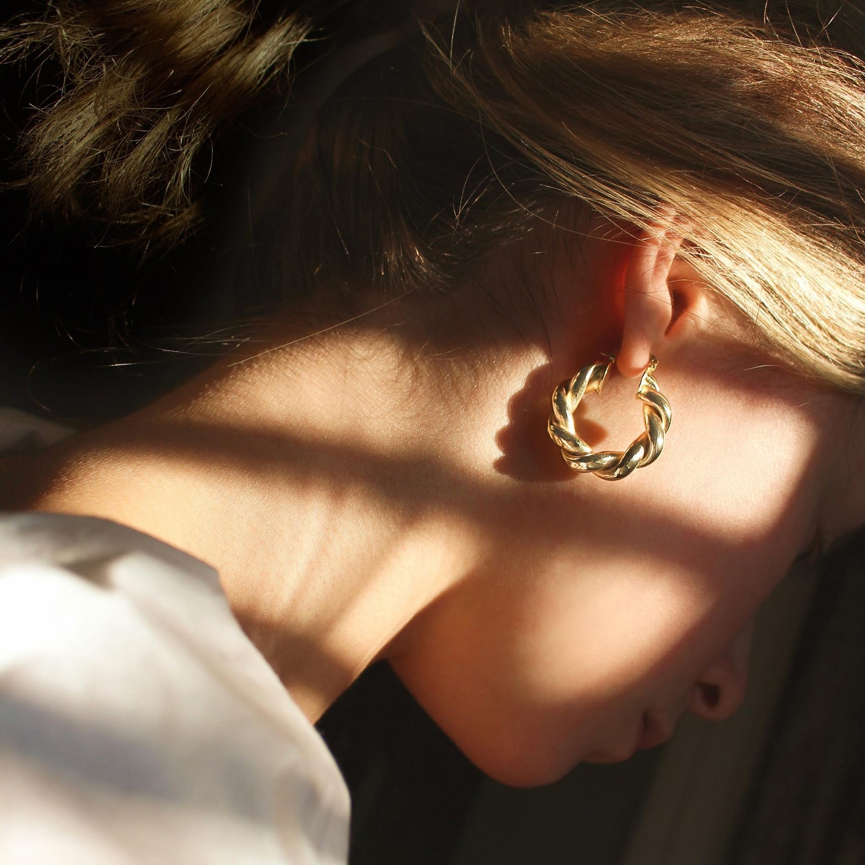 Twisted Gold Hoop Earrings for Women, Thick Chunky Hoops Hypoallergenic Vintage Twist Earings Big