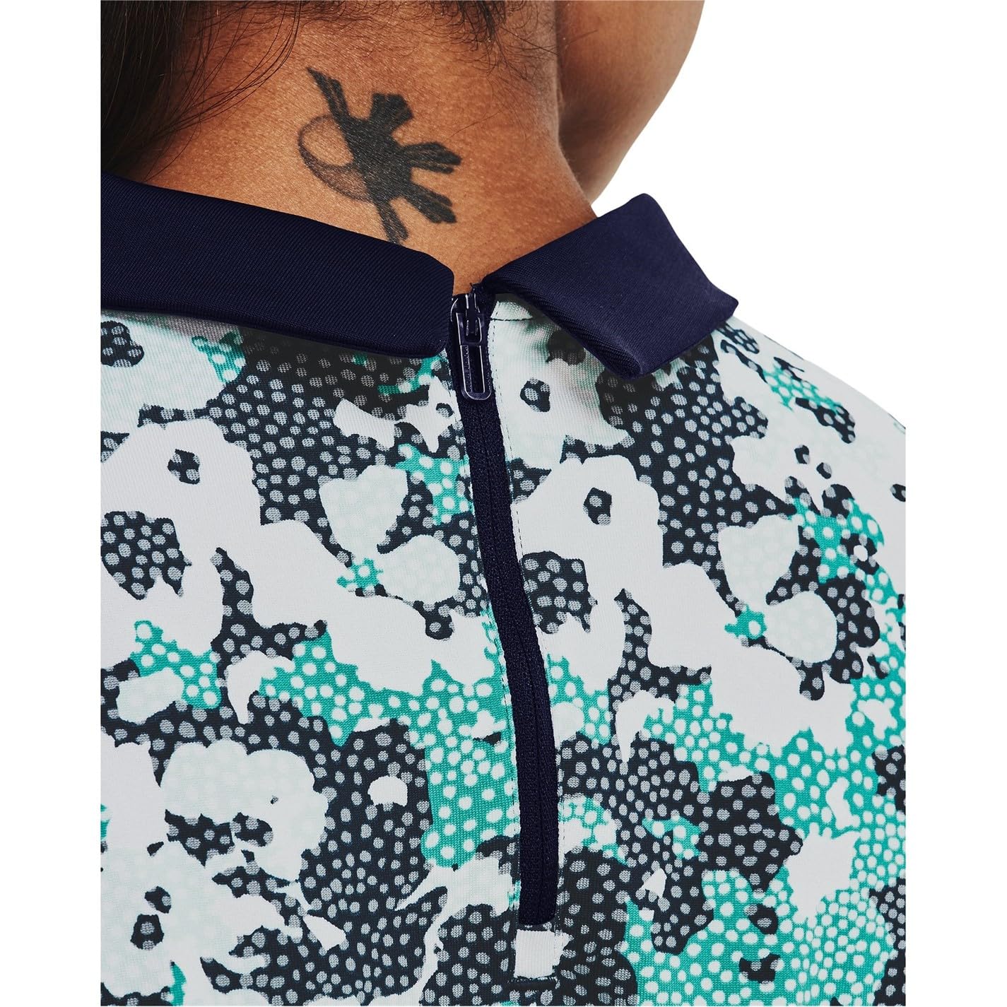 Under Armour Women's Zinger Rise Short-Sleeve Golf Polo, Midnight Navy (410)/Metallic Silver, Small
