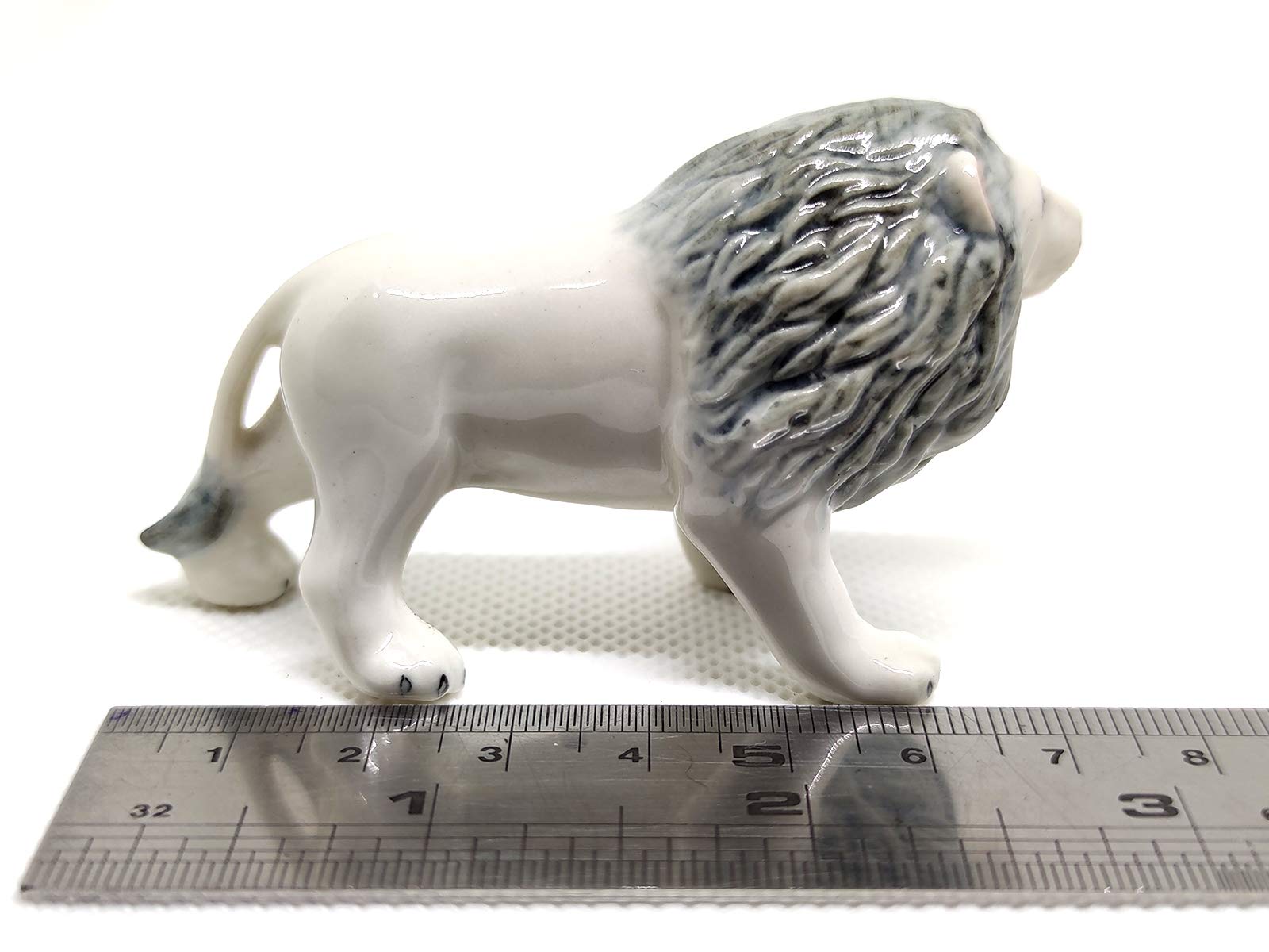 SSJSHOP Lion Dollhouse Miniature Figurines Hand Painted Ceramic Animals Collectible Gift Home Garden Decor, White Stand