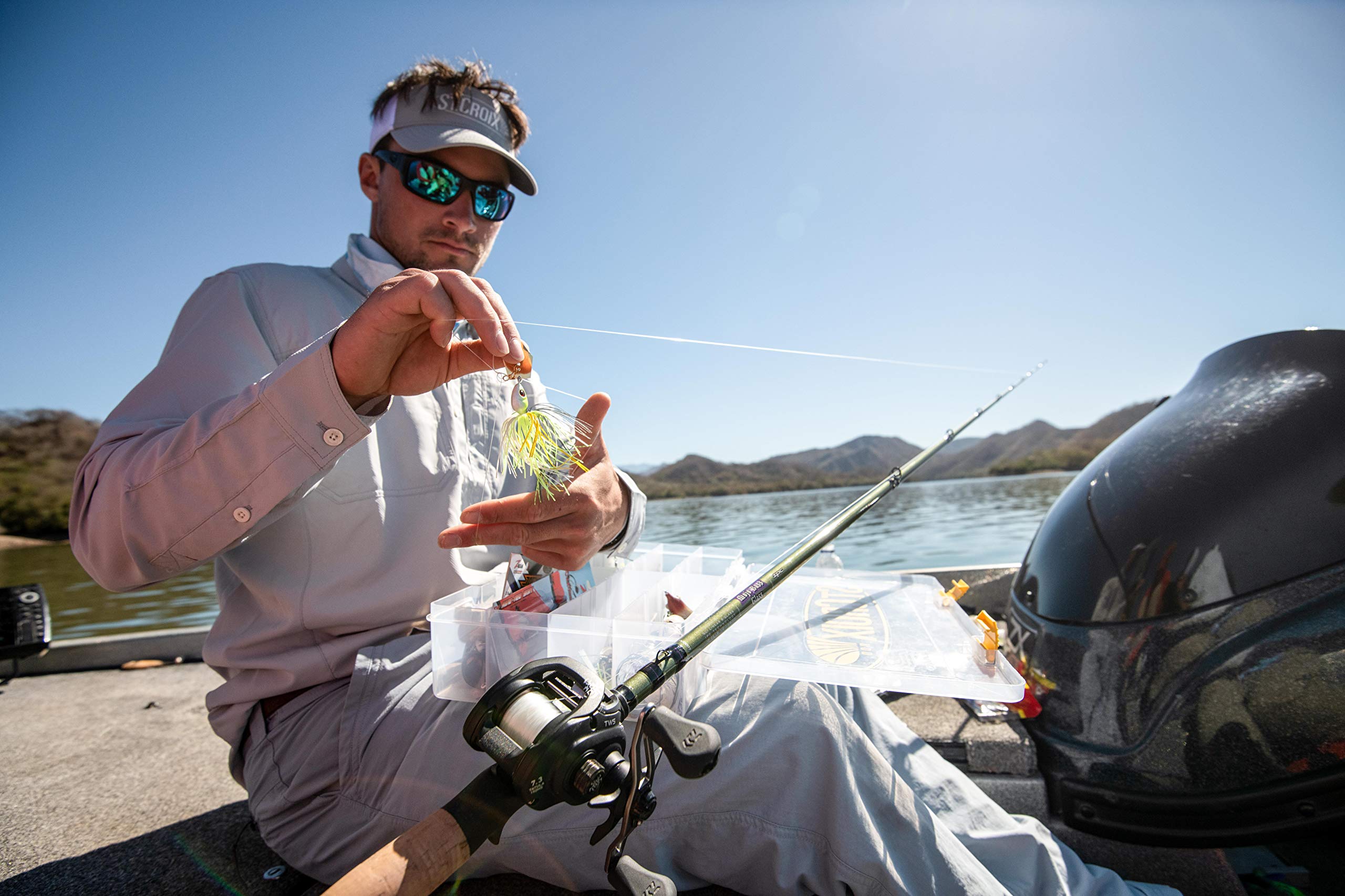 St. Croix Rods Mojo Bass Glass Casting Rod Medium/Moderate , Mojo Green Metallic, 7'2"