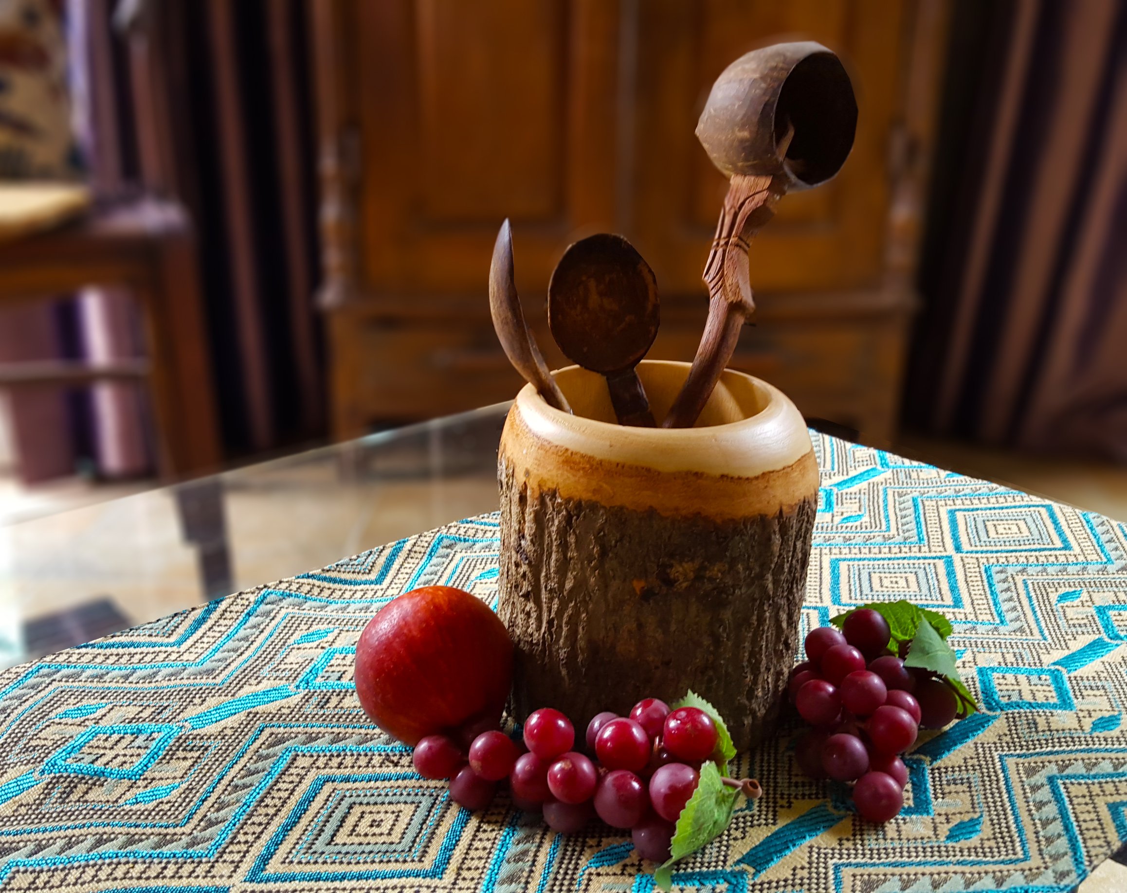 RoRo Wood Branch Utensil and Stationary Holder with Bark, 5"