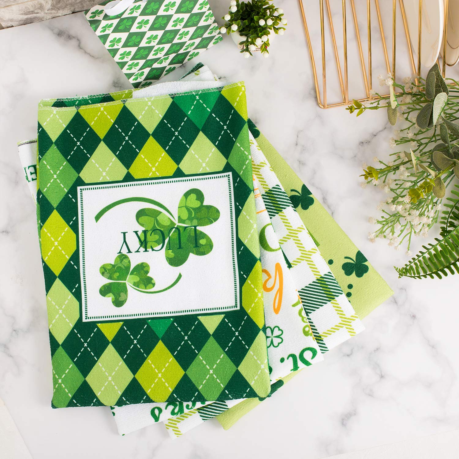 Whaline 4 Pack St Patrick's Day Kitchen Towel Lucky Shamrock Dish Towel Green Plaid Clover Kitchen Hand Drying Tea Towel for Cooking Baking Cleaning Wipes, 18 x 28 Inch