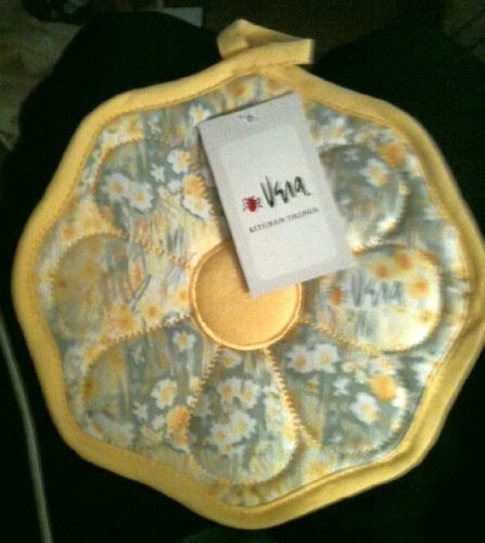 Vera Cornflower Flower Potholder Yellow