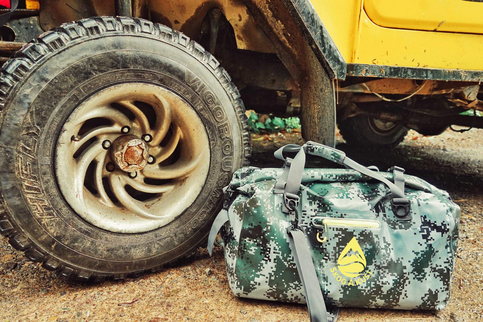 Skog Å Kust DuffelSak Waterproof Duffel Bag | 60L Yellow