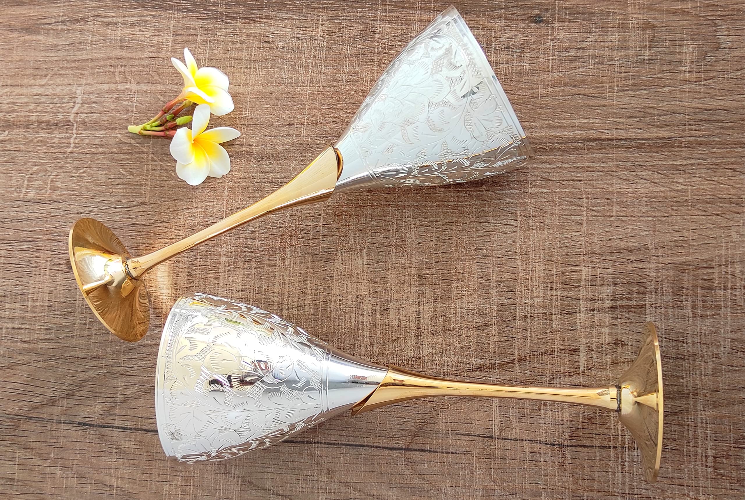 VIBRANIC Wine Glass Handmade Engraved Vintage Silver Plated Brass Champagne curved Fluted Wine Glass Pack of 2