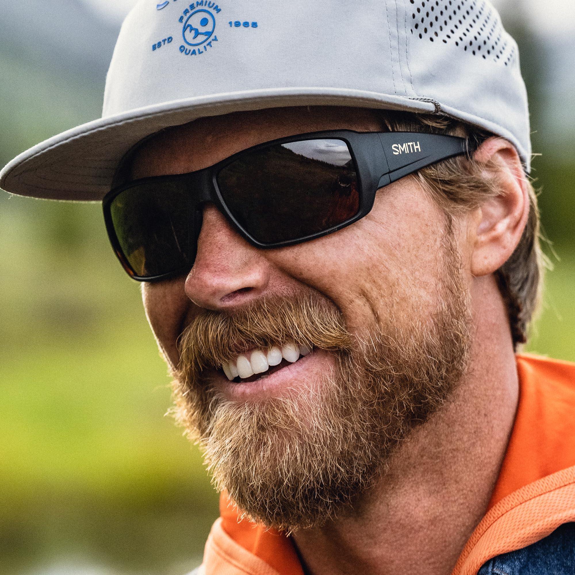 SMITH Guide's Choice Bifocals Sport & Performance Sunglasses - Matte Black | Polarized Copper Mirror 2.50