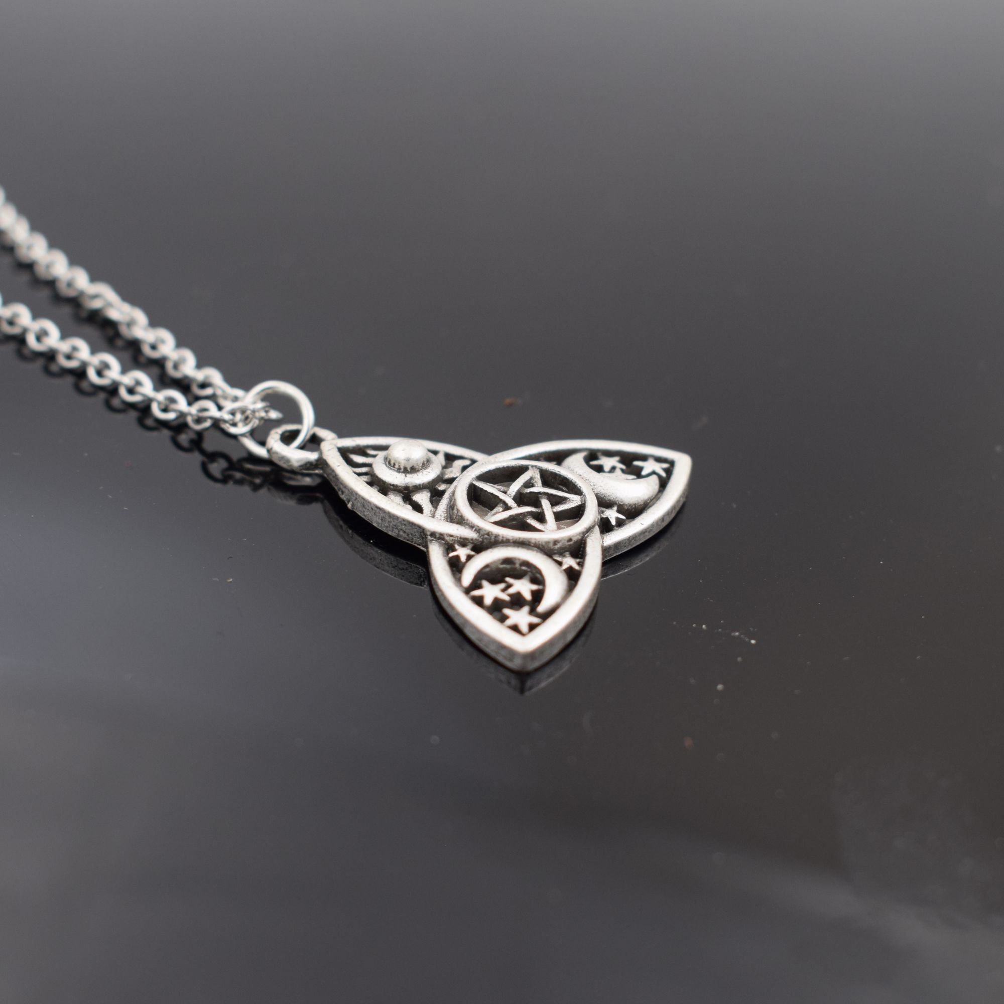 SanLan Triple Moon Goddess Triquetra Pentacle Necklace Pagan Wicca Pendant Necklace