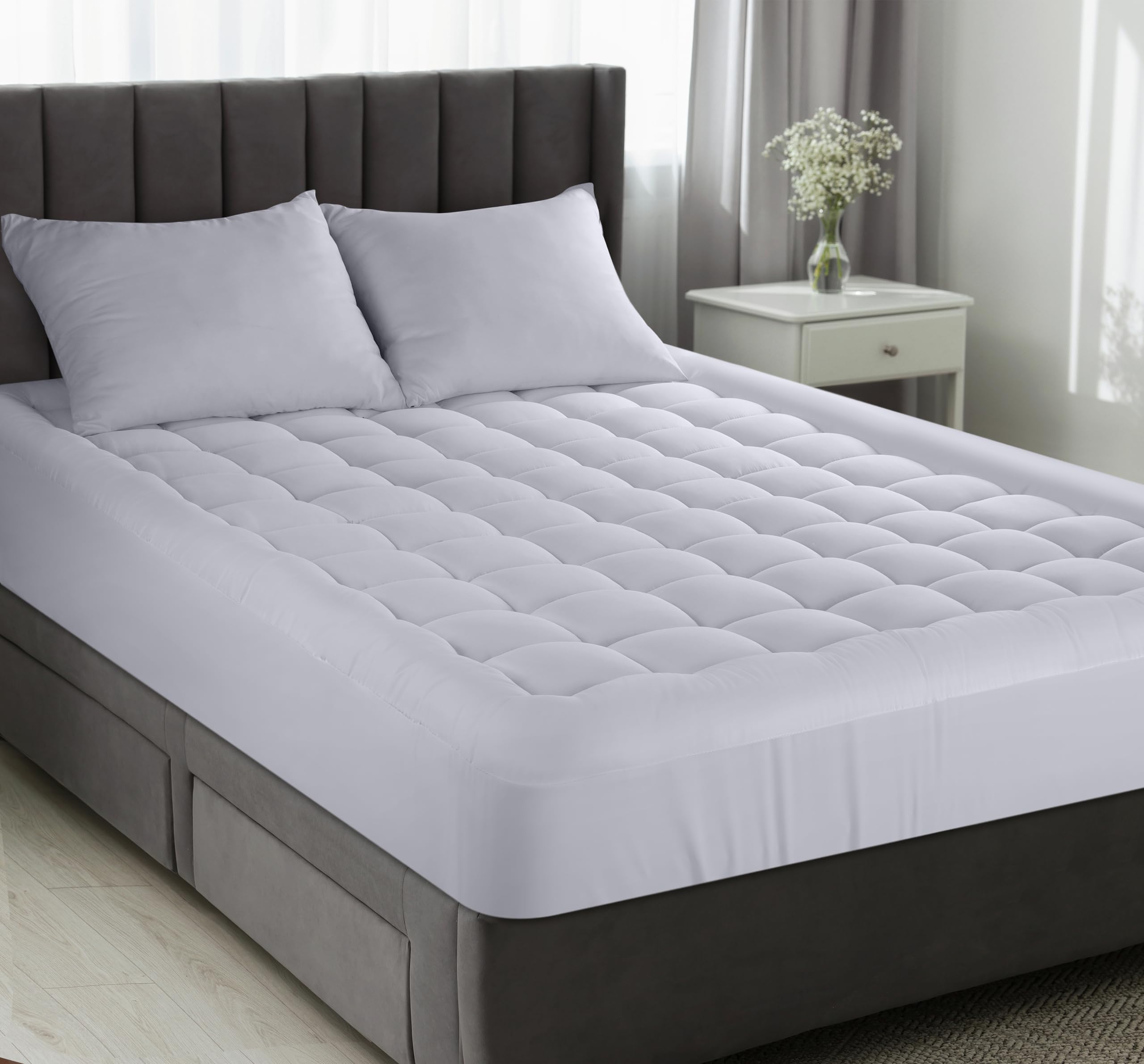 Utopia Bedding King Mattress Pad, Quilted Fitted Premium Mattress Protector, Deep Pocket Mattress Cover Stretches up to 16 Inches, Fluffy Pillow Top Mattress Topper (78x80 Inches, White)