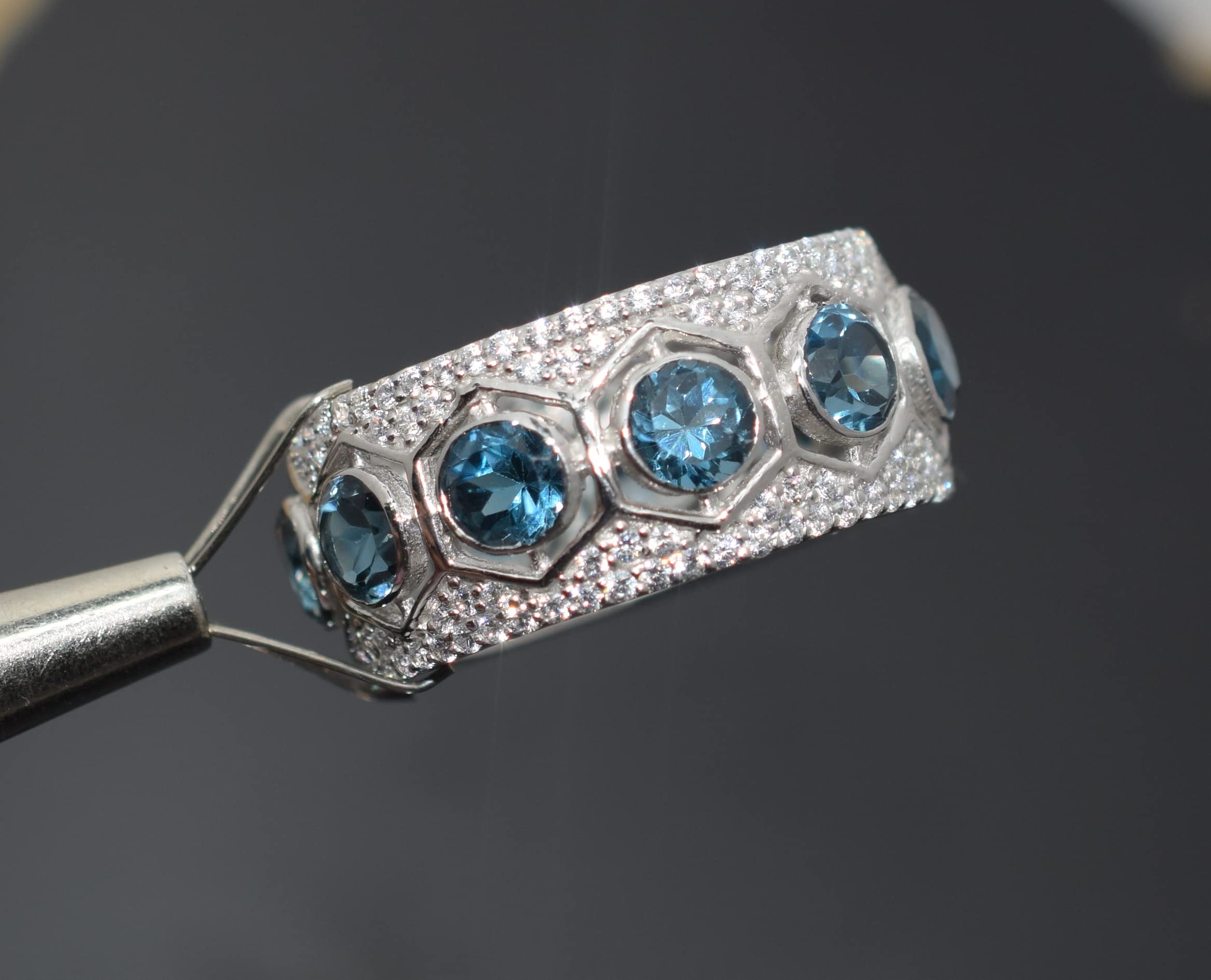 Women's Beautiful Natural Blue Topaz Gemstone Designer Ring 925 Sterling Silver Something blue, Sky blue, Wedding Band, Elegant Eternity Ring For Wedding/Marriage/Fastival/Annyversary (Size:-9)