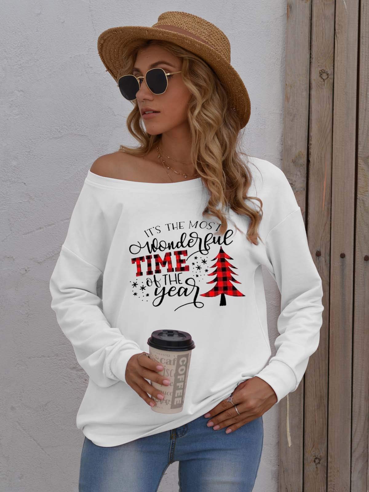 SENFURE Merry Christmas Sweatshirts for Women Christmas Tree Print Long Sleeve Sweatshirt Off the Shoulder Pullover T-Shirt Top