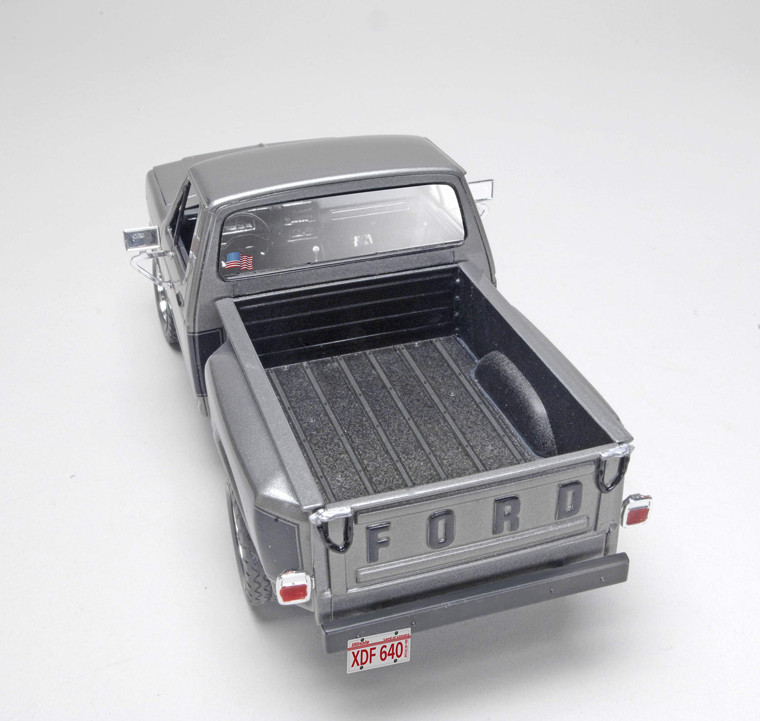 Revell 85-4360 Ford Ranger Pickup Model Truck Kit 1:24 Scale 78-Piece Skill Level 4 Plastic Model Building Kit , Gray, 12 years old and up
