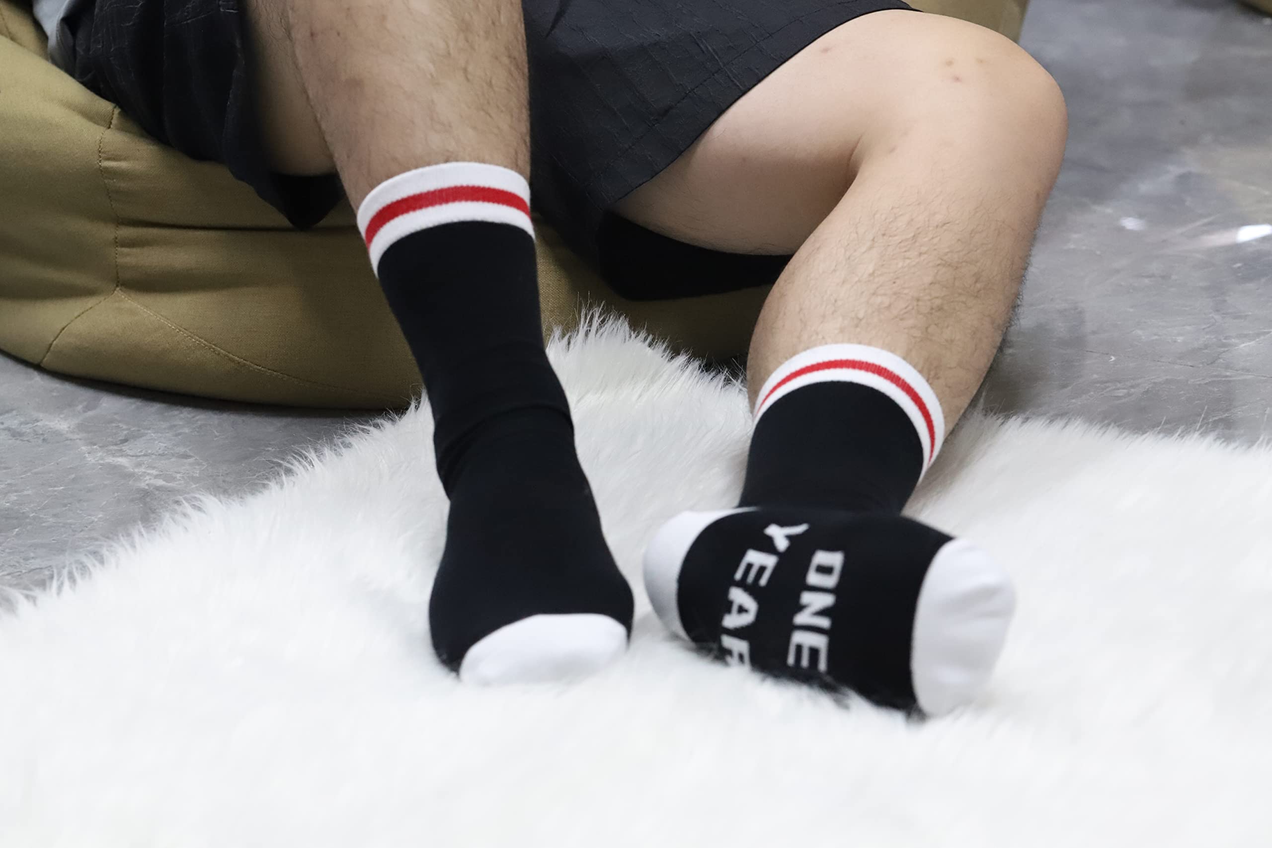 TSOTMO 2 Pairs Sobriety Anniversary Socks Sobriety Gift AA NA Recovery Socks Sober As Encouragement Gift (1 year F)