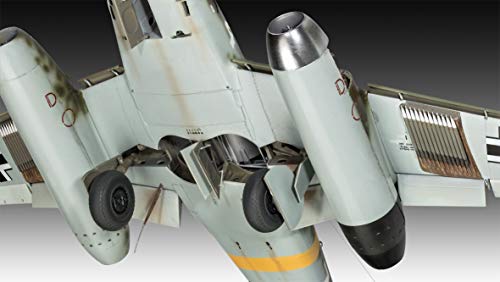Revell GmbH Revell 03875 3875 1:32 Me262 A-1 Jetfighter Plastic Model Kit, Multicolour, 1/32