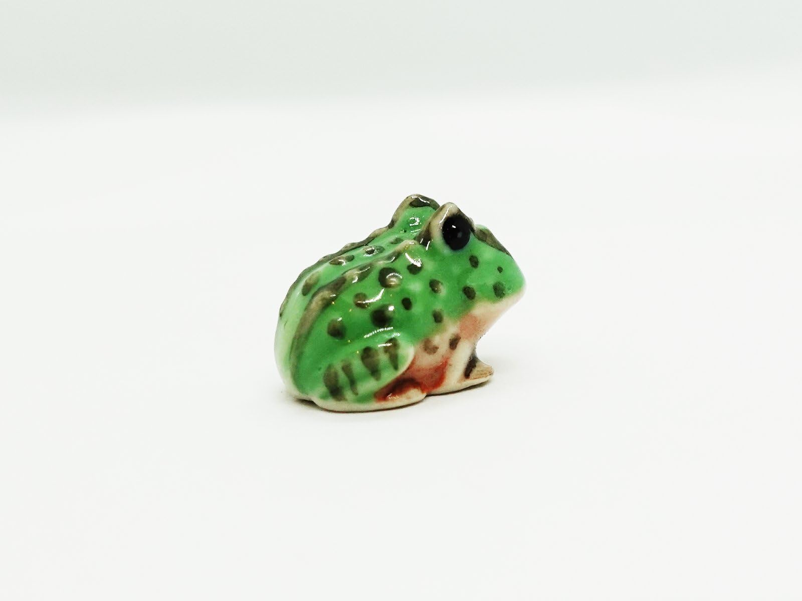 SSJSHOP Frog Micro Tiny Dollhouse Figurines Ceramic Hand Painted Animals Collectible Small Gift Home Garden Decor (Cubby Frog)